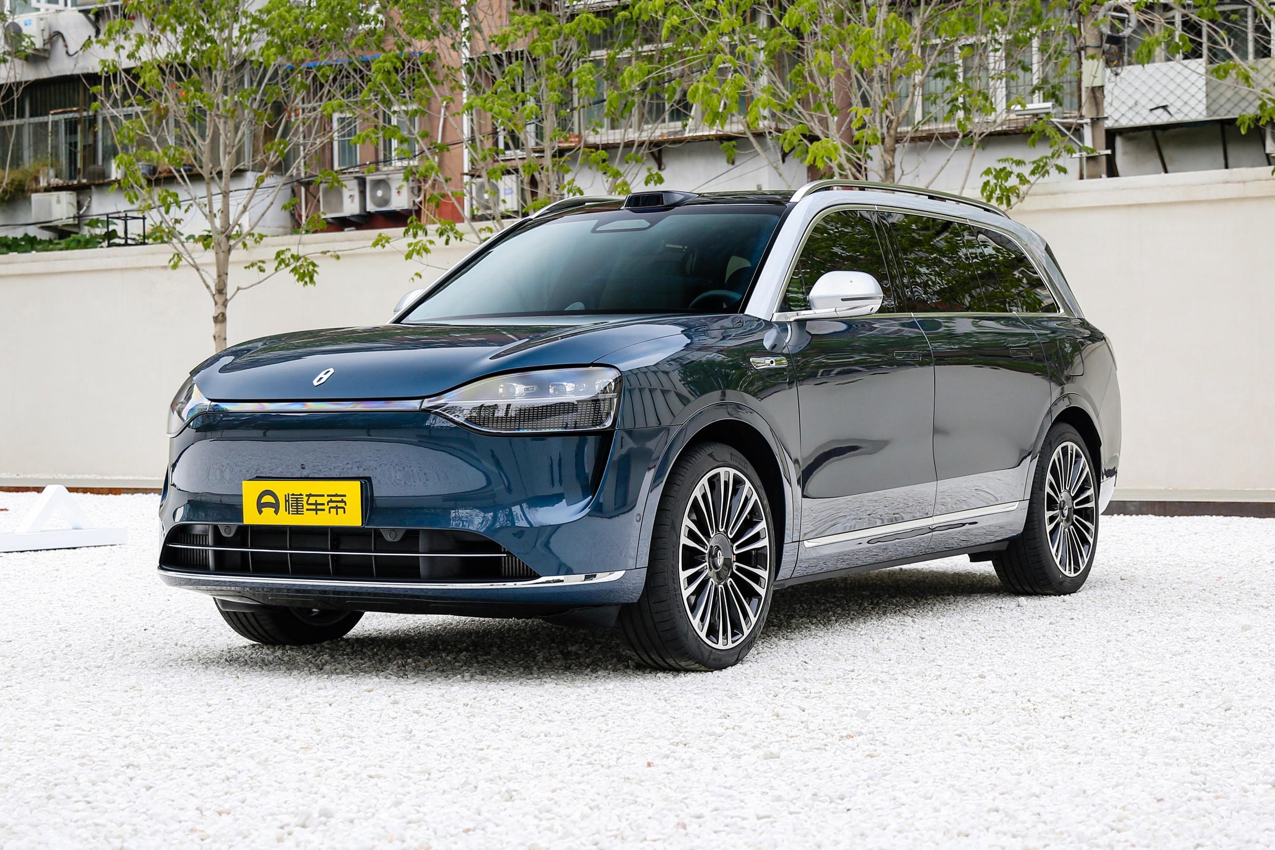 问界M9壁纸_问界M9_问界M9外观图片_1/92张图片_问界M9/整车外观图片_懂车帝