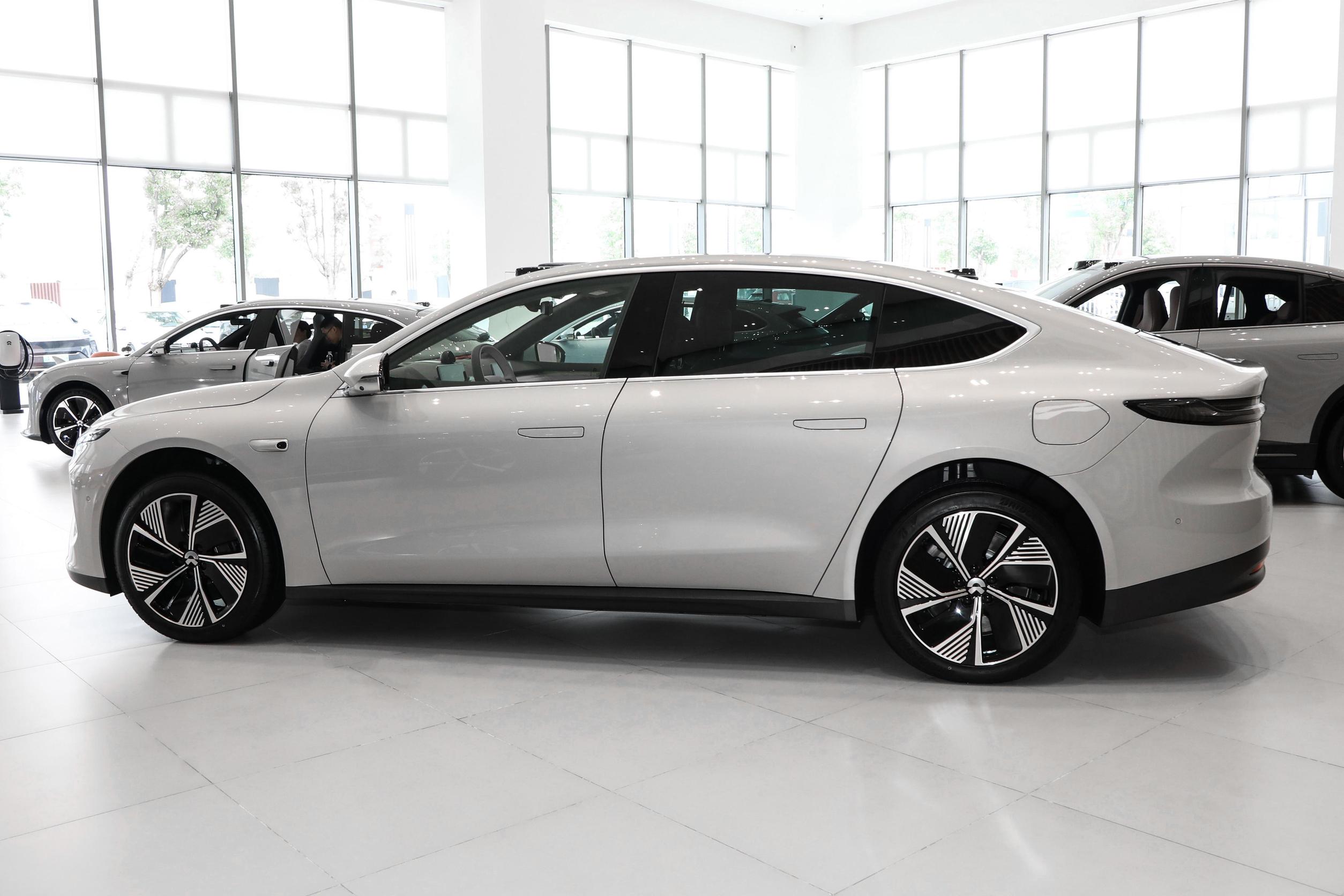 蔚来ET7 2024款 75kWh 行政版图片_蔚来_28/55张图片_汽车外观图库_懂车帝