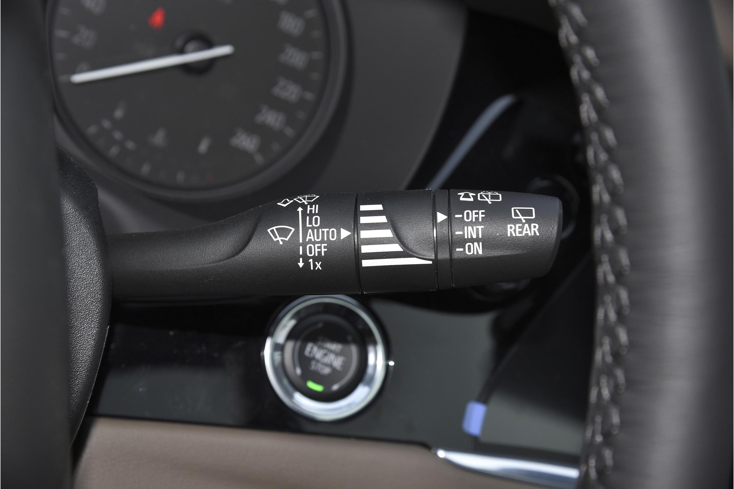 昂科旗 2022款 652T 四驱尊享旗舰型 七座图片_别克_3/71张图片_汽车内饰图库_懂车帝