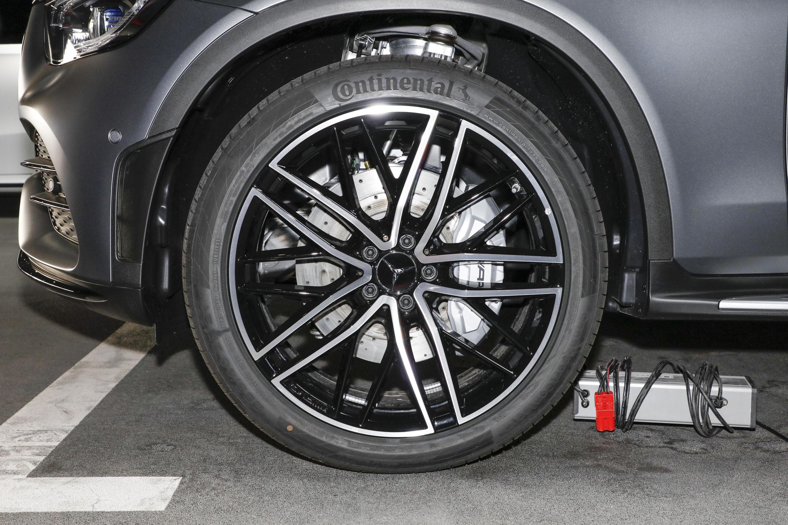 奔驰GLC轿跑 AMG 2023款 AMG GLC 43 4MATIC 轿跑SUV图片_奔驰_1/133张图片_汽车外观图库_懂车帝