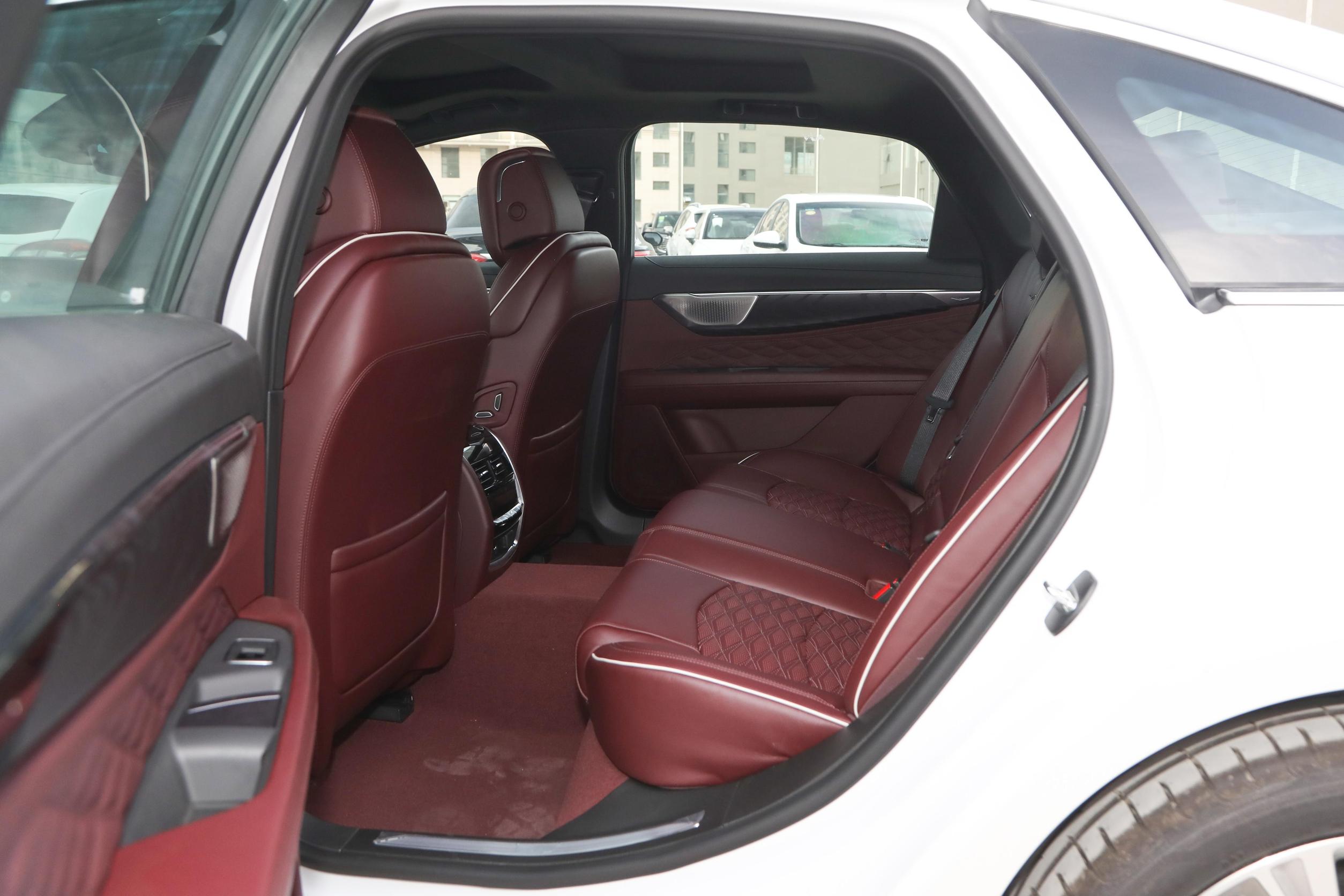 凯迪拉克CT6 2023款 28T 尊贵型图片_凯迪拉克_6/46张图片_汽车空间图库_懂车帝