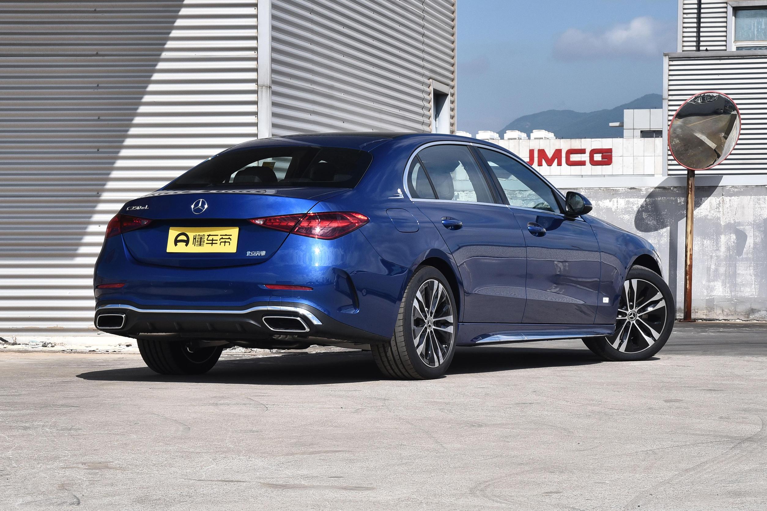 奔驰C级PHEV 2022款 C 350 eL图片_奔驰_1/171张图片_汽车外观图库_懂车帝