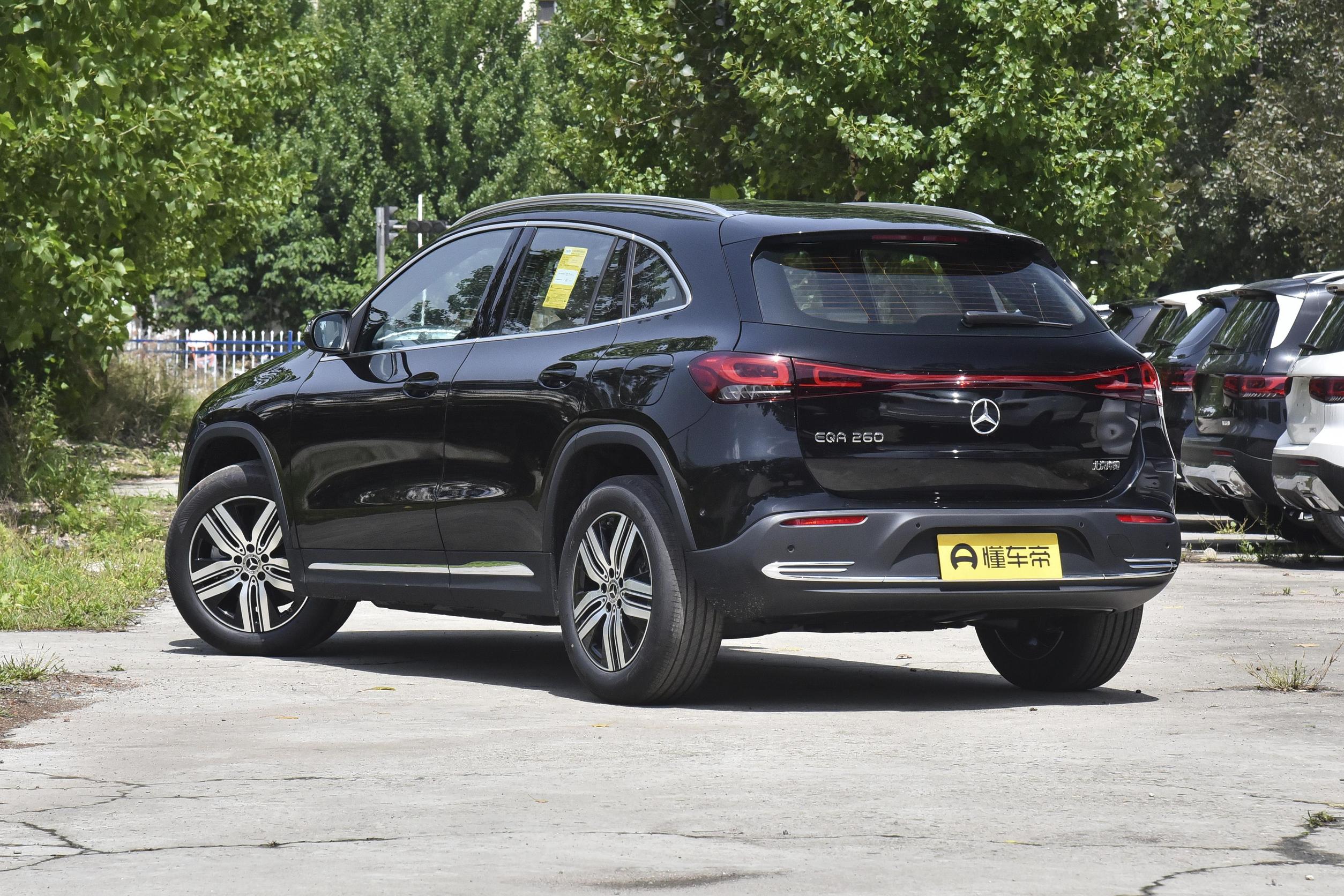 奔驰EQA 2022款 EQA 260 图片_奔驰_4/55张图片_汽车外观图库_懂车帝