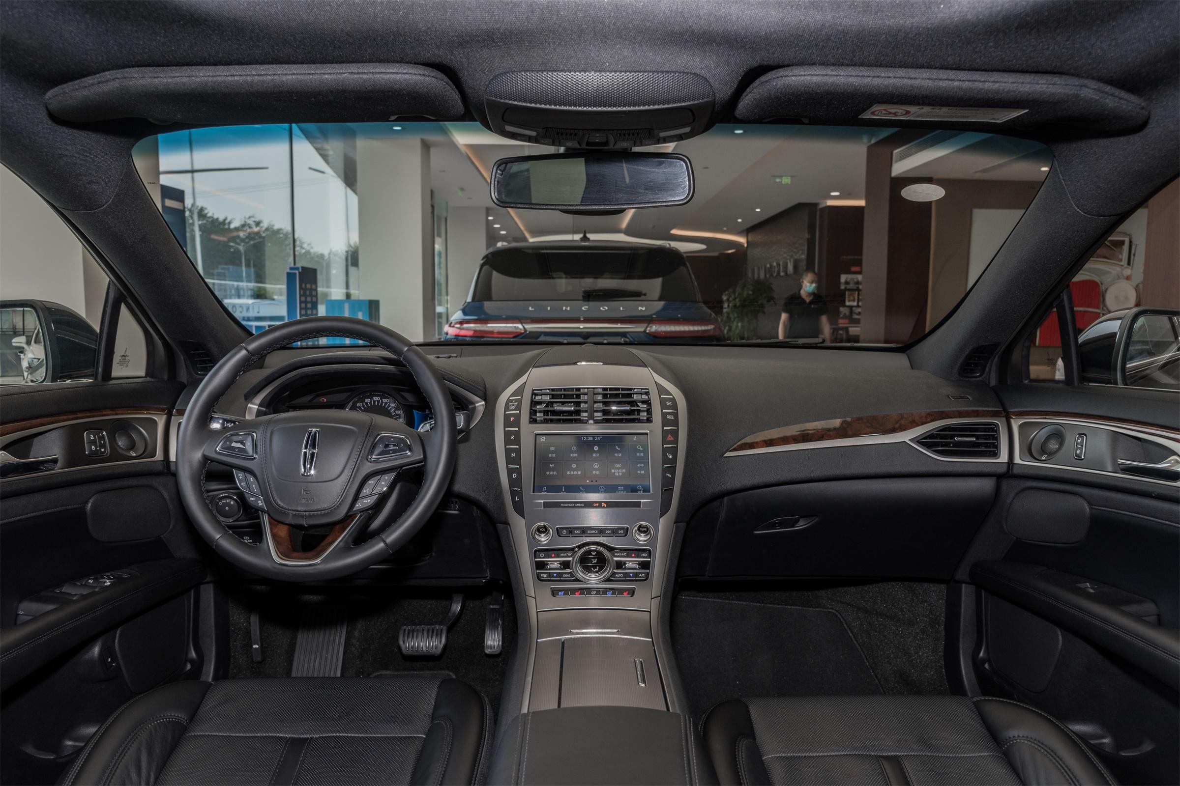 林肯MKZ 2020款 2.0H 混动尊耀版图片_林肯_2/31张图片_汽车内饰图库_懂车帝