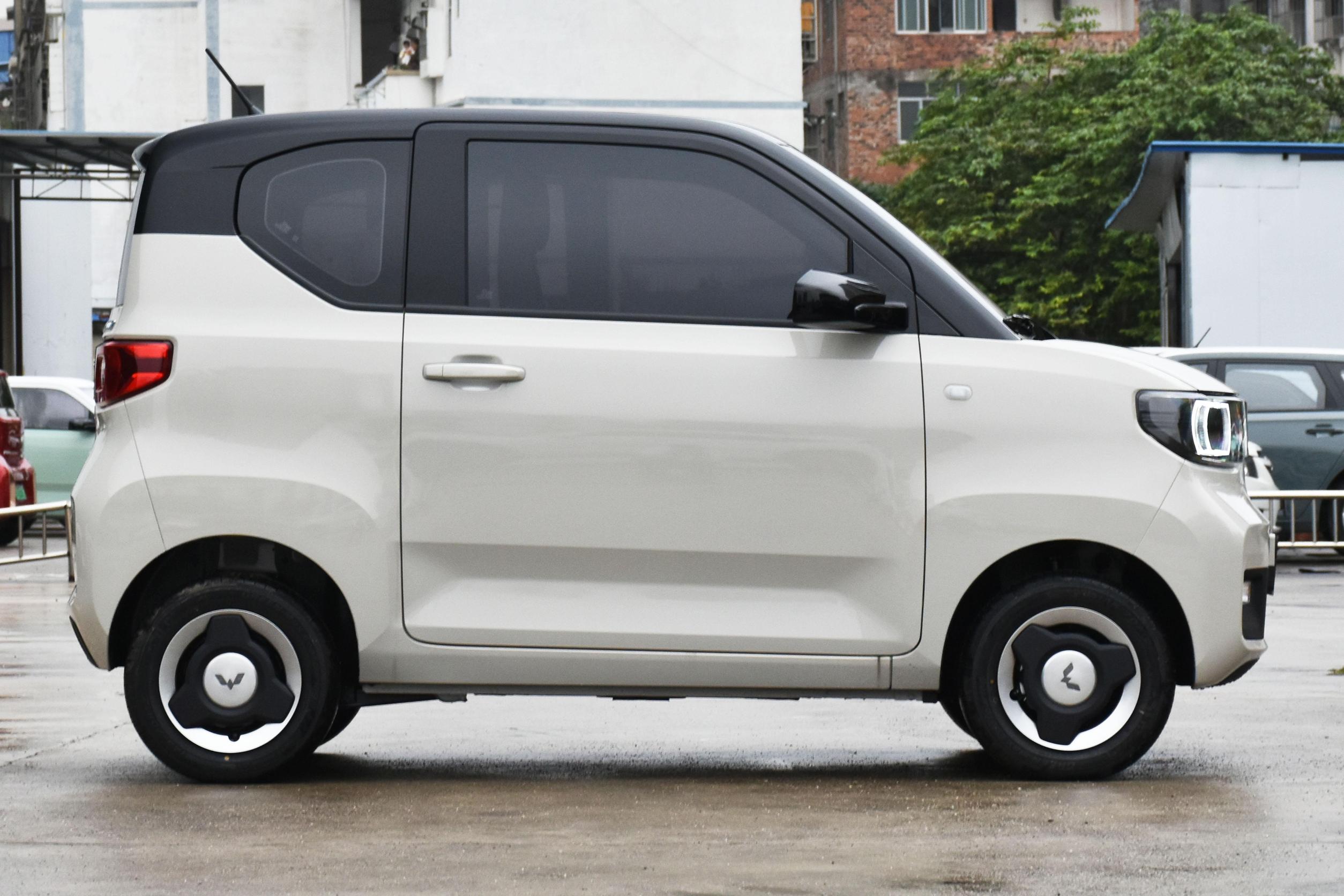 五菱宏光MINIEV 2021款 马卡龙臻享款秋色版 磷酸铁锂图片_五菱汽车_1/87张图片_汽车外观图库_懂车帝