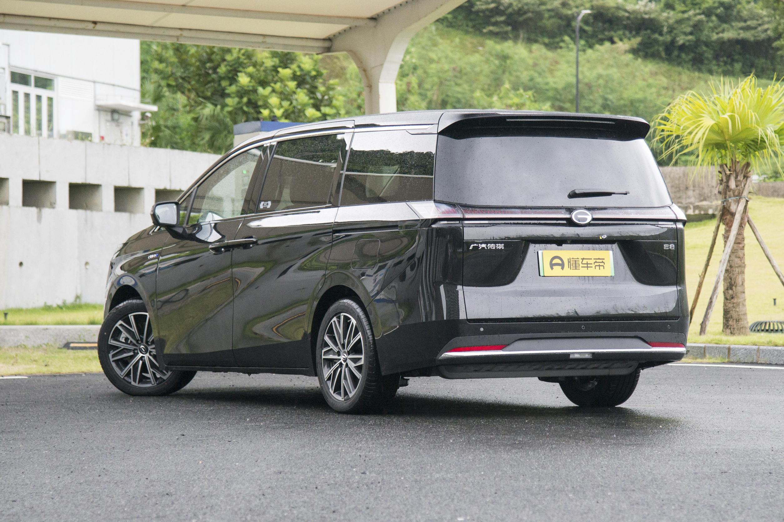 传祺E8 PHEV 2024款 2.0ATK 150km MAX版图片_广汽传祺_1/116张图片_汽车外观图库_懂车帝