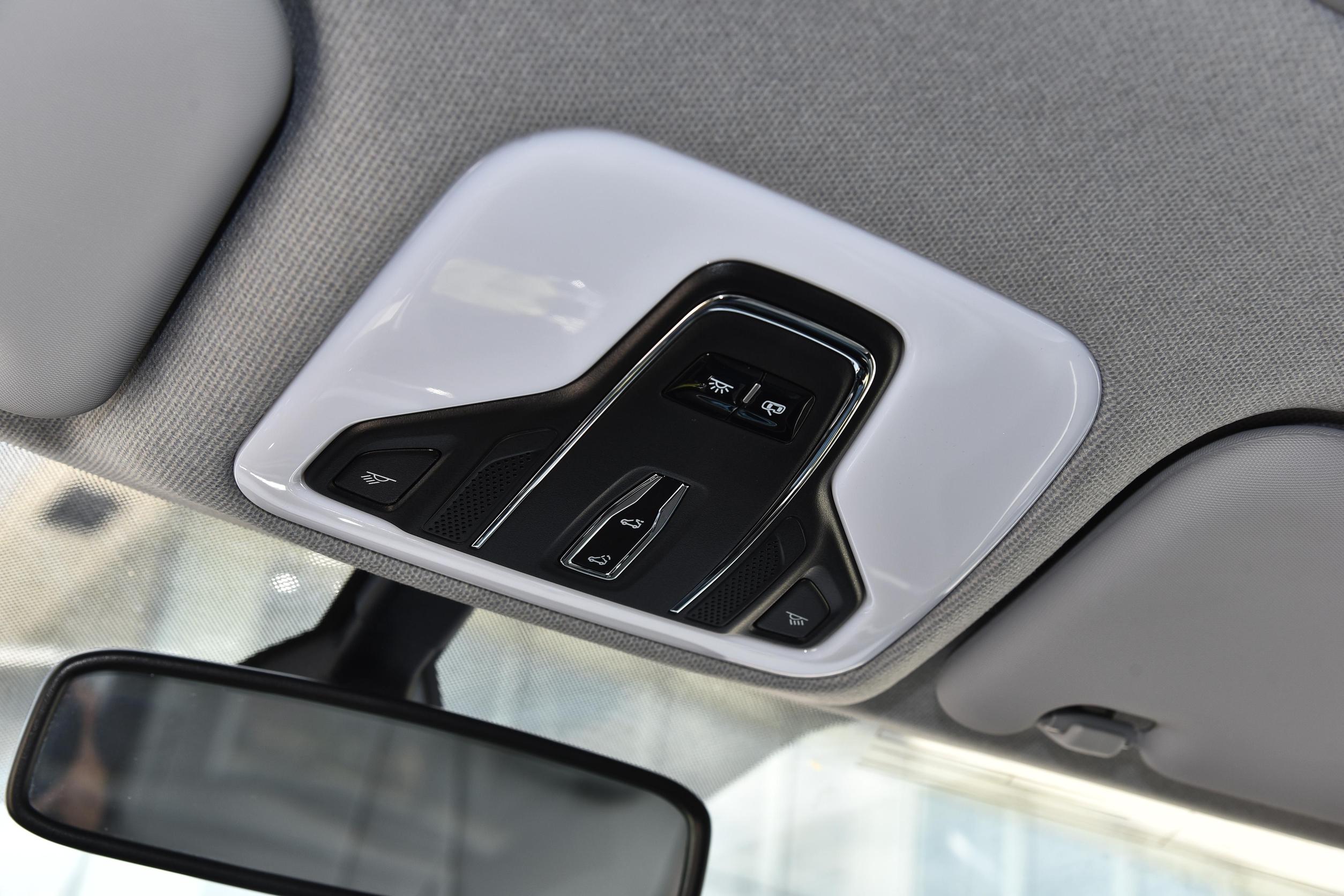 瑞虎3x 2023款 1.5L CVT闪耀版图片_奇瑞_32/69张图片_汽车空间图库_懂车帝