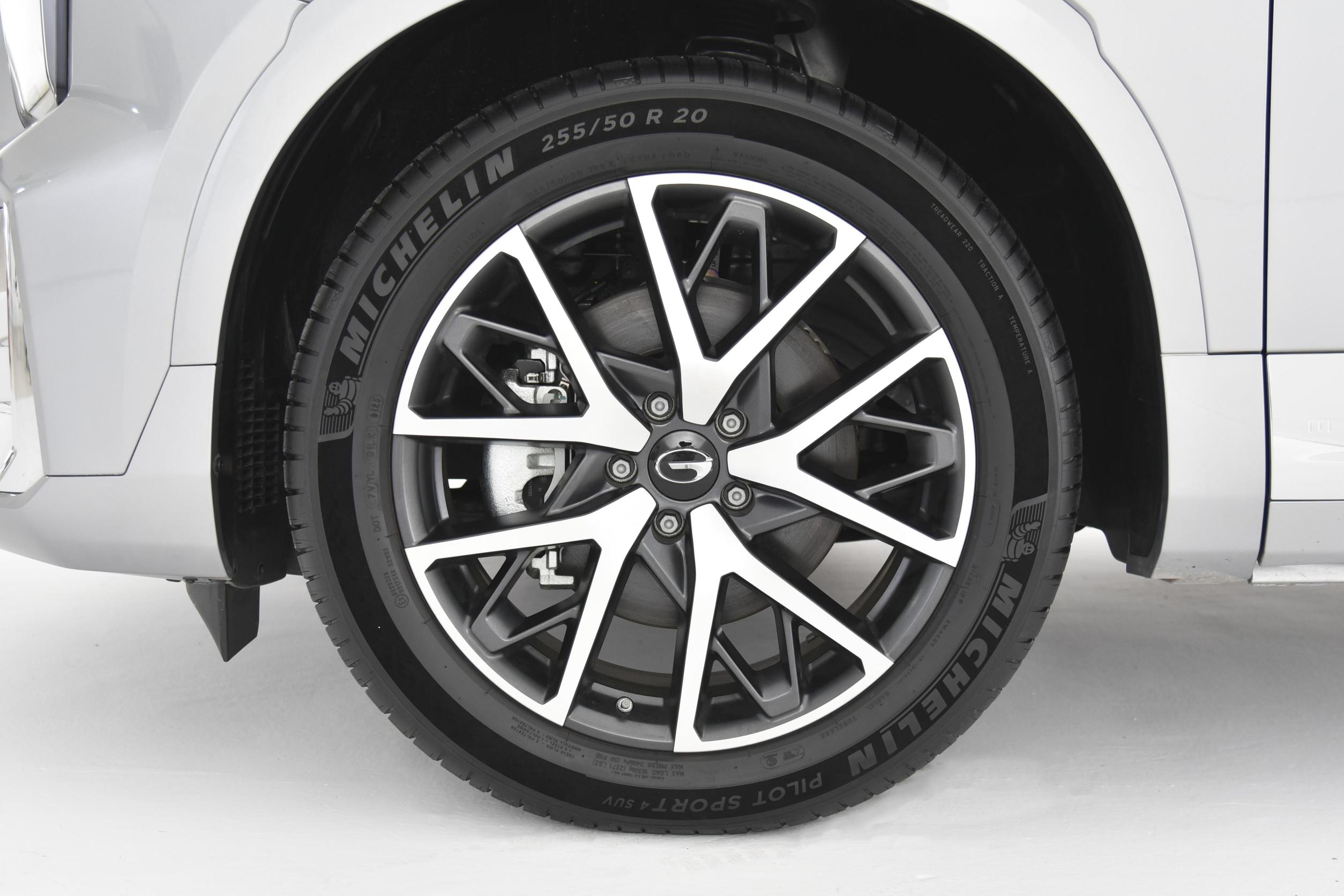 传祺GS8 2024款 双擎系列 2.0TM 混动四驱尊贵版+舒适包(豪华6座)图片_广汽传祺_3/54张图片_汽车外观图库_懂车帝