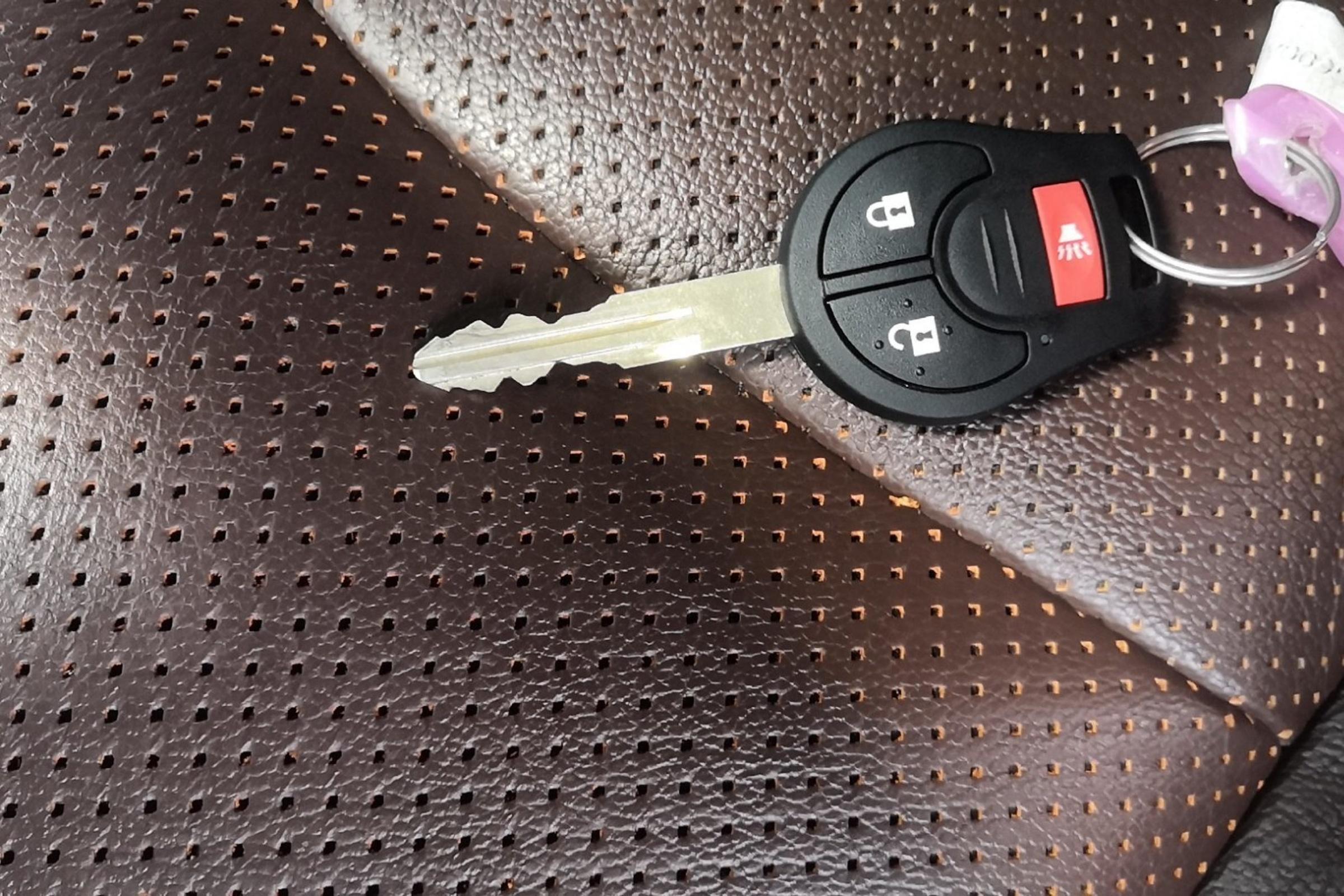 骐达TIIDA 2015款 1.6T M-CVT GTS限量版图片_日产_3/10张图片_汽车外观图库_懂车帝