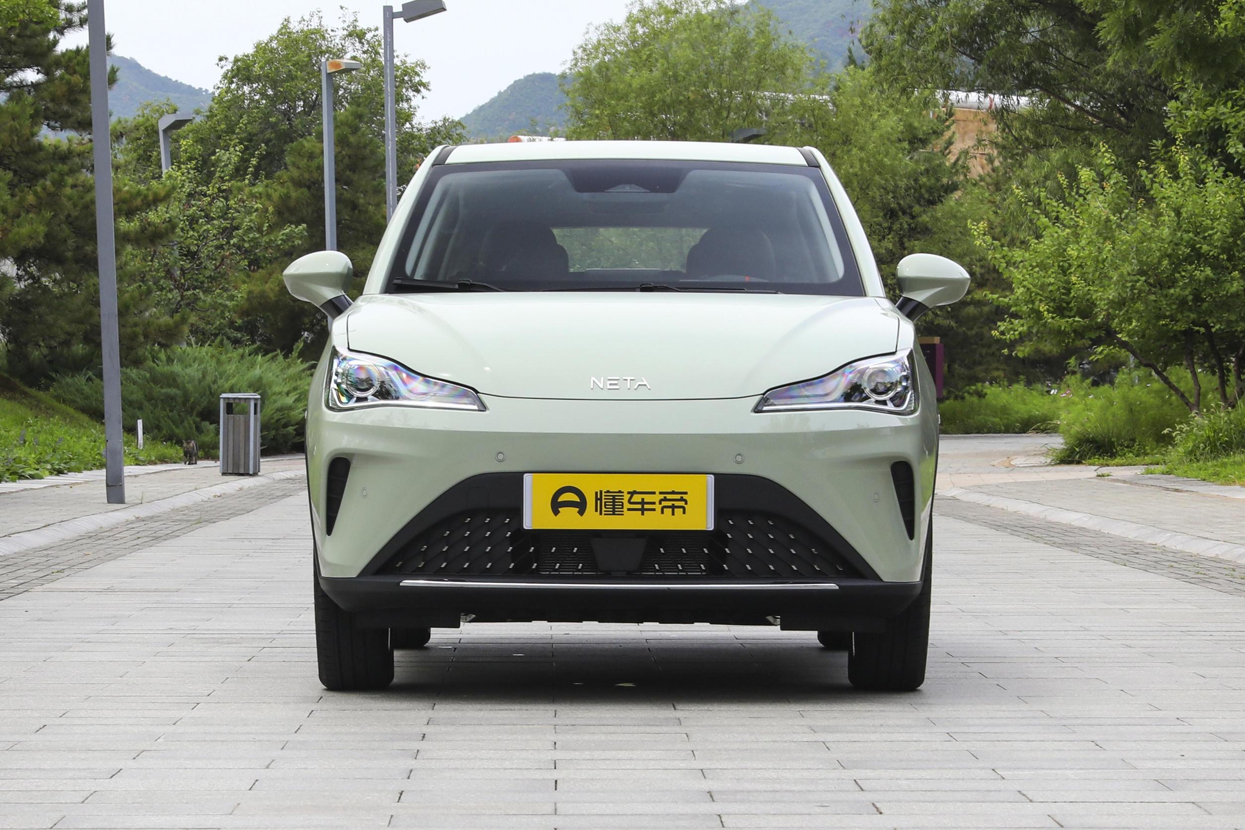 哪吒AYA 2023款 401图片_哪吒汽车_103/198张图片_汽车外观图库_懂车帝