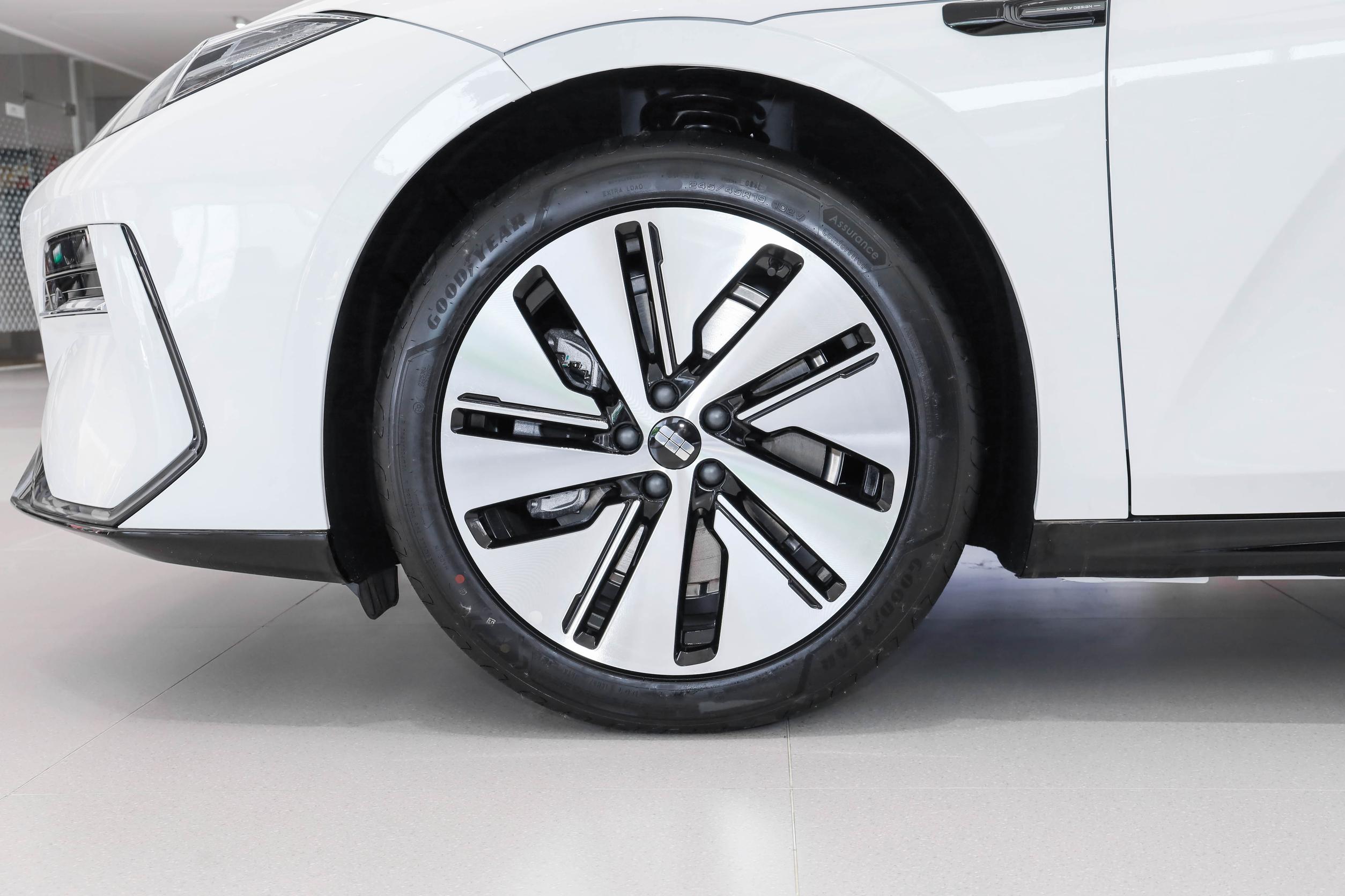 银河E8 2024款 550km MAX图片_吉利银河_7/166张图片_汽车外观图库_懂车帝