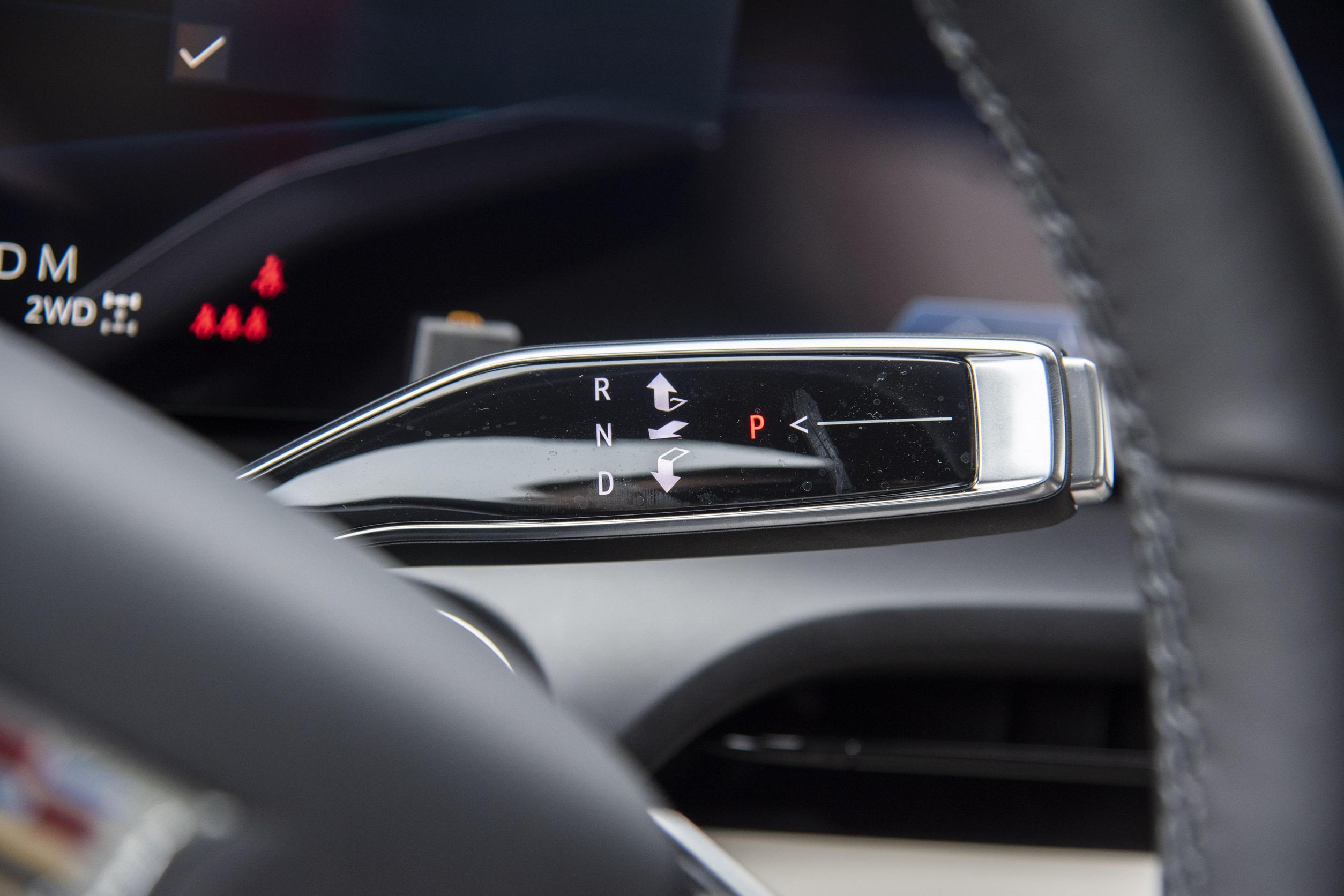 凯迪拉克GT4 2023款 28T 铂金型图片_凯迪拉克_21/51张图片_汽车内饰图库_懂车帝