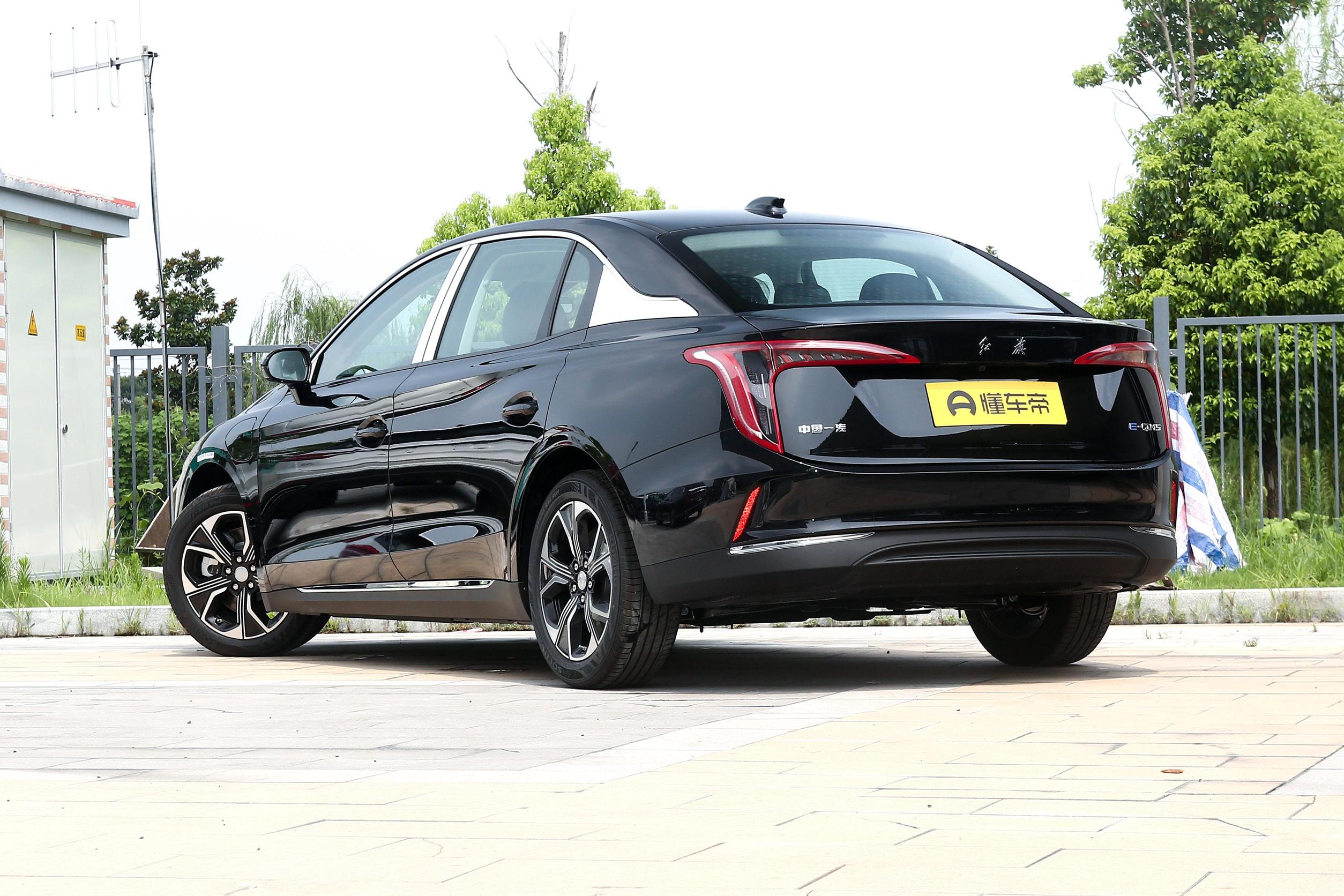 红旗E-QM5 2021款 网约充电 基础版 5座图片_红旗_9/60张图片_汽车外观图库_懂车帝