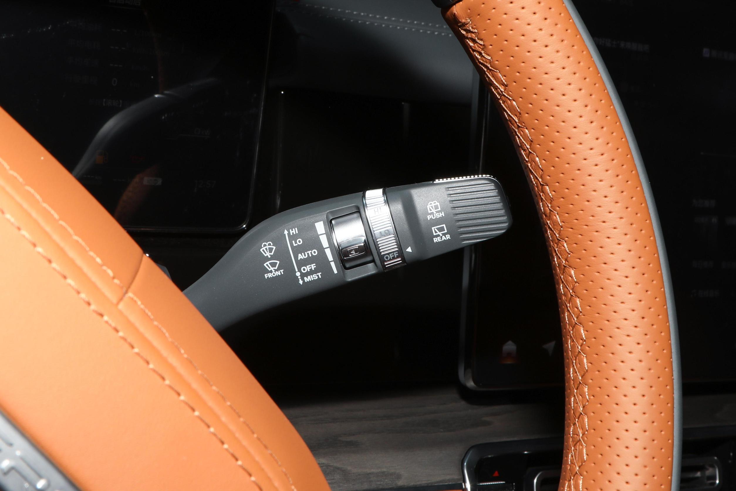 猛士917 2023款 增程版图片_猛士_5/63张图片_汽车内饰图库_懂车帝