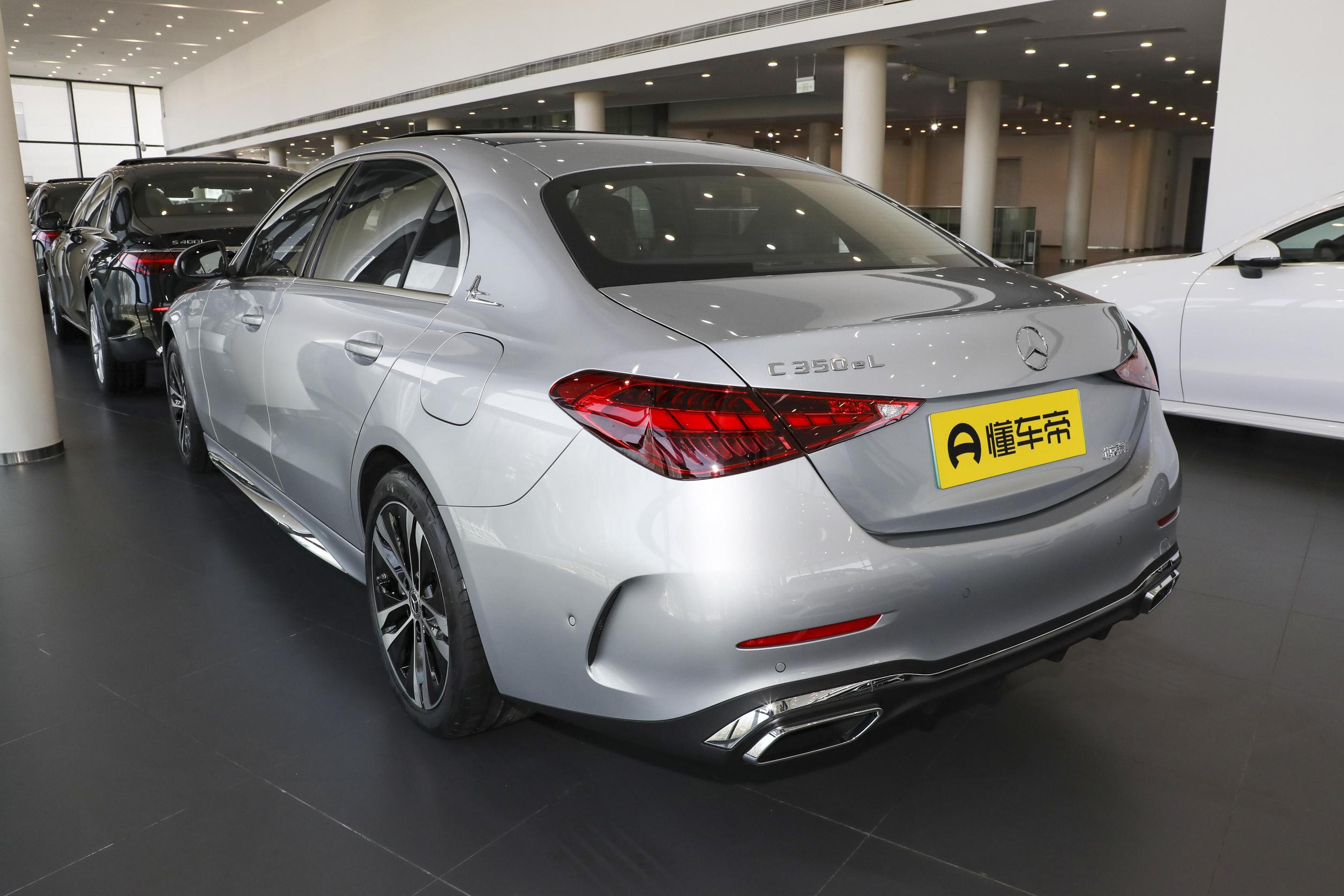 奔驰C级PHEV 2022款 C 350 eL图片_奔驰_58/171张图片_汽车外观图库_懂车帝