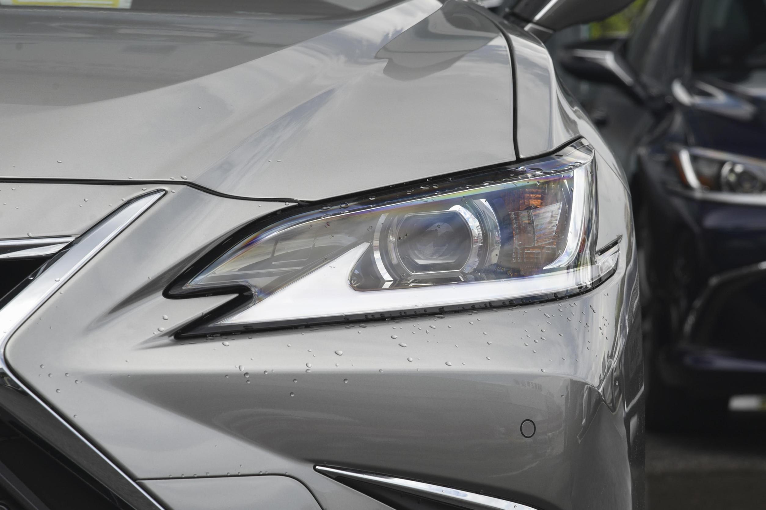 雷克萨斯ES 2022款 200 卓越版图片_雷克萨斯_3/410张图片_汽车外观图库_懂车帝