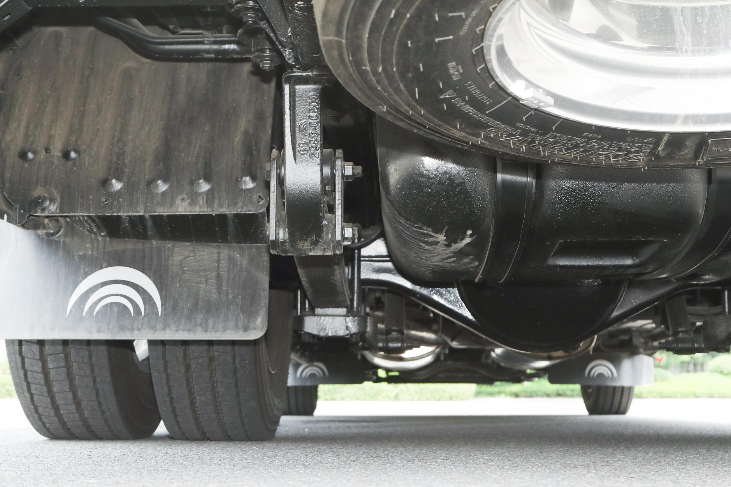 宇通T7 2022款 3.5T汽油定制星宇版35LGTDI图片_宇通客车_1/49张图片_汽车外观图库_懂车帝