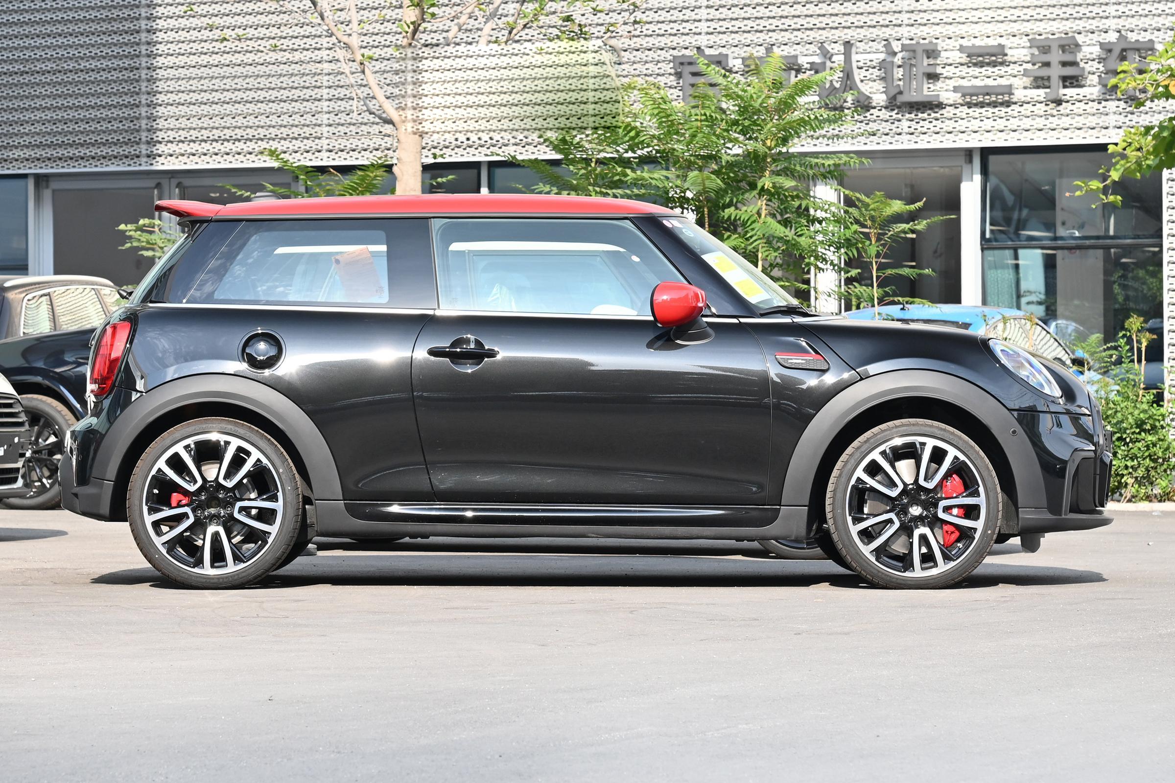 MINI JCW 2023款 2.0T JOHN COOPER WORKS ALL-IN图片_MINI_1/122张图片_汽车外观图库_懂车帝
