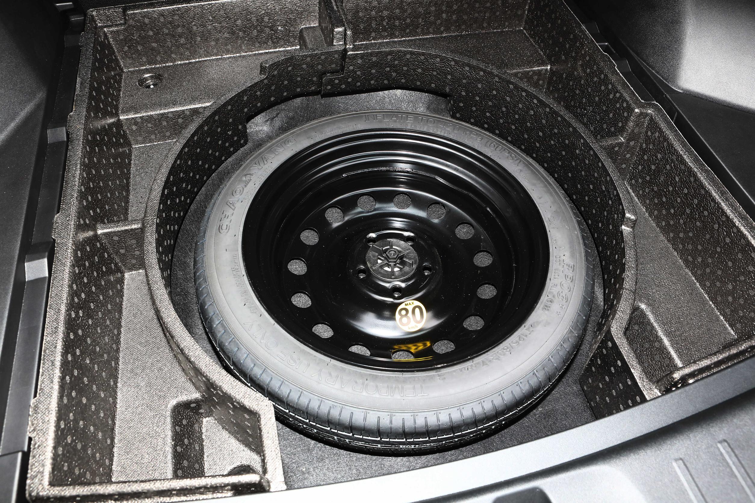 长安欧尚Z6 2023款 蓝鲸 2.0T 自动智远型图片_长安欧尚_5/60张图片_汽车外观图库_懂车帝