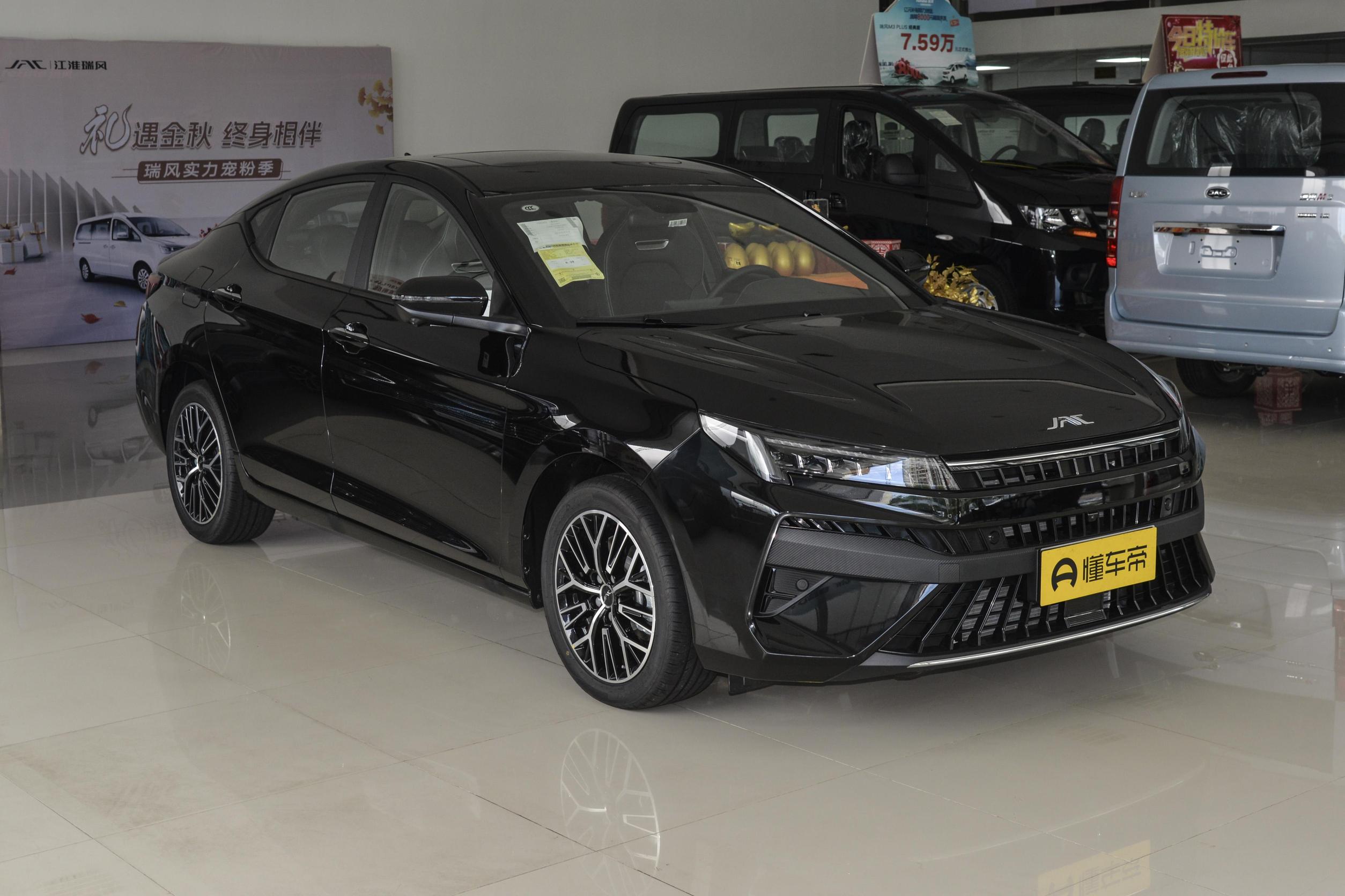 江淮A5 PLUS 2023款 1.5T CVT尊贵版PLUS图片_江淮汽车_6/59张图片_汽车外观图库_懂车帝