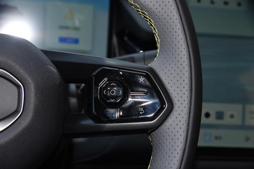 领克08 EM-P内饰图片_领克08 EM-P壁纸_领克08 EM-P高清大图_懂车帝