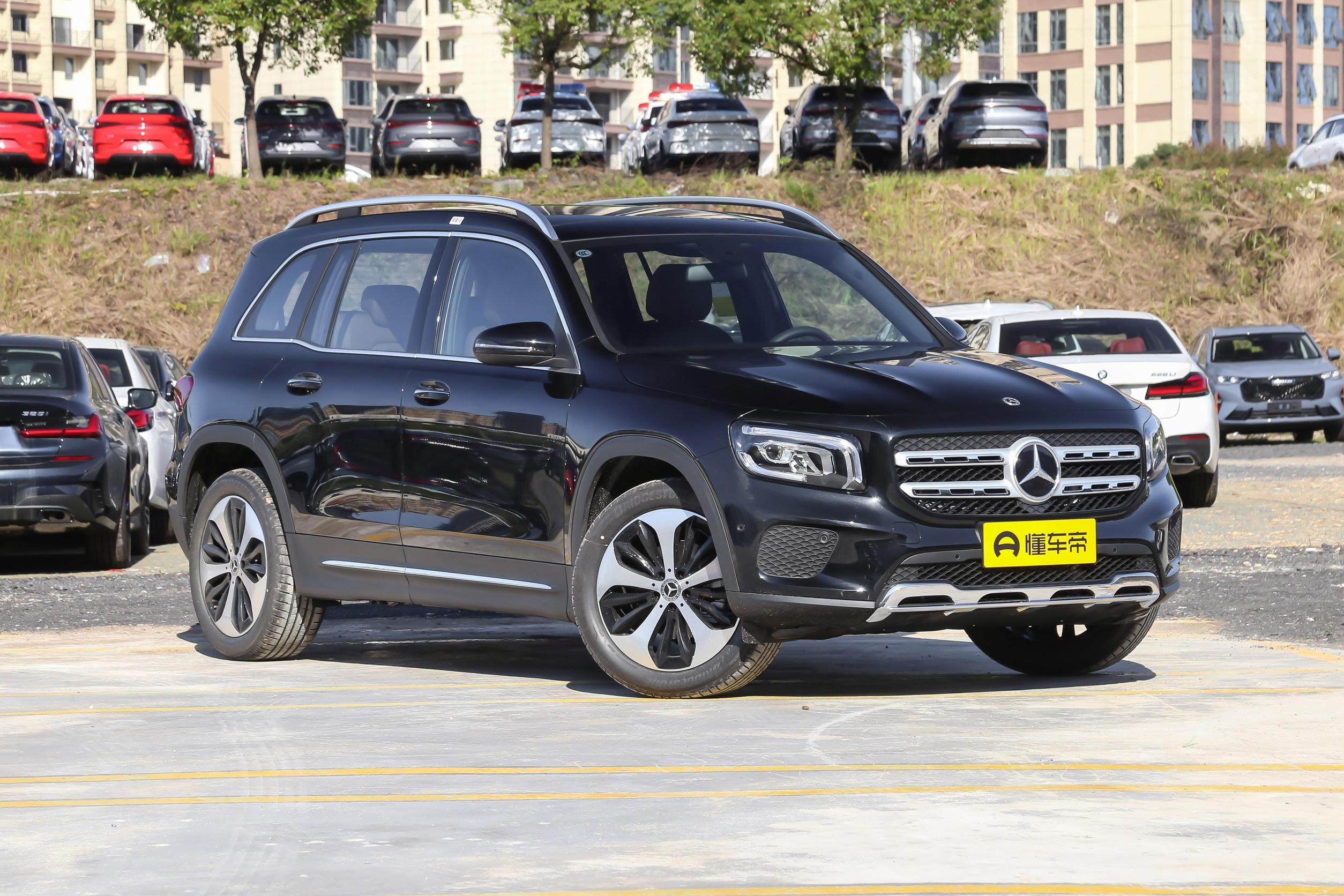 奔驰GLB 2022款 GLB 200 时尚型图片_奔驰_43/73张图片_汽车外观图库_懂车帝