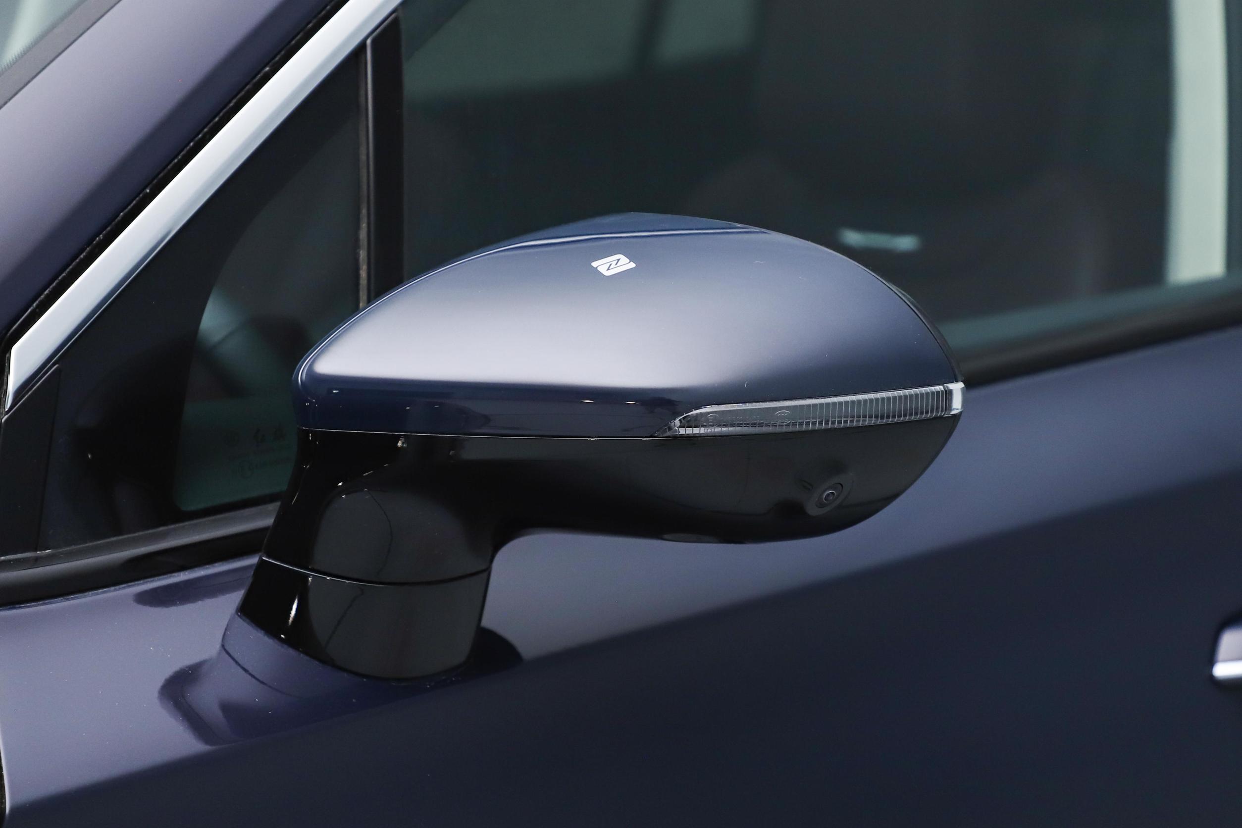 红旗HS7 2023款 2.0T 四驱旗领版 7座图片_红旗_3/114张图片_汽车外观图库_懂车帝