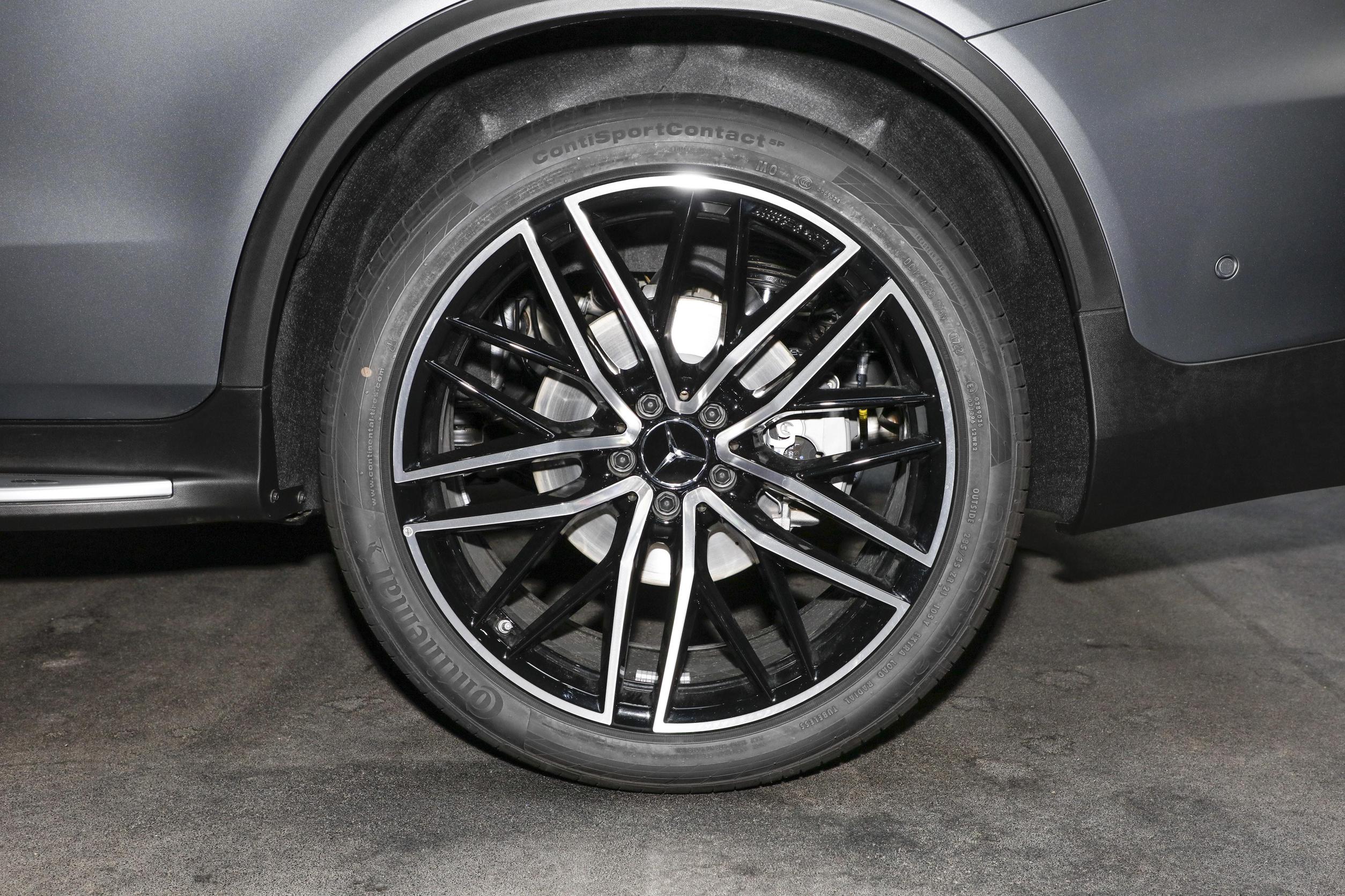 奔驰GLC轿跑 AMG 2023款 AMG GLC 43 4MATIC 轿跑SUV图片_奔驰_1/133张图片_汽车外观图库_懂车帝