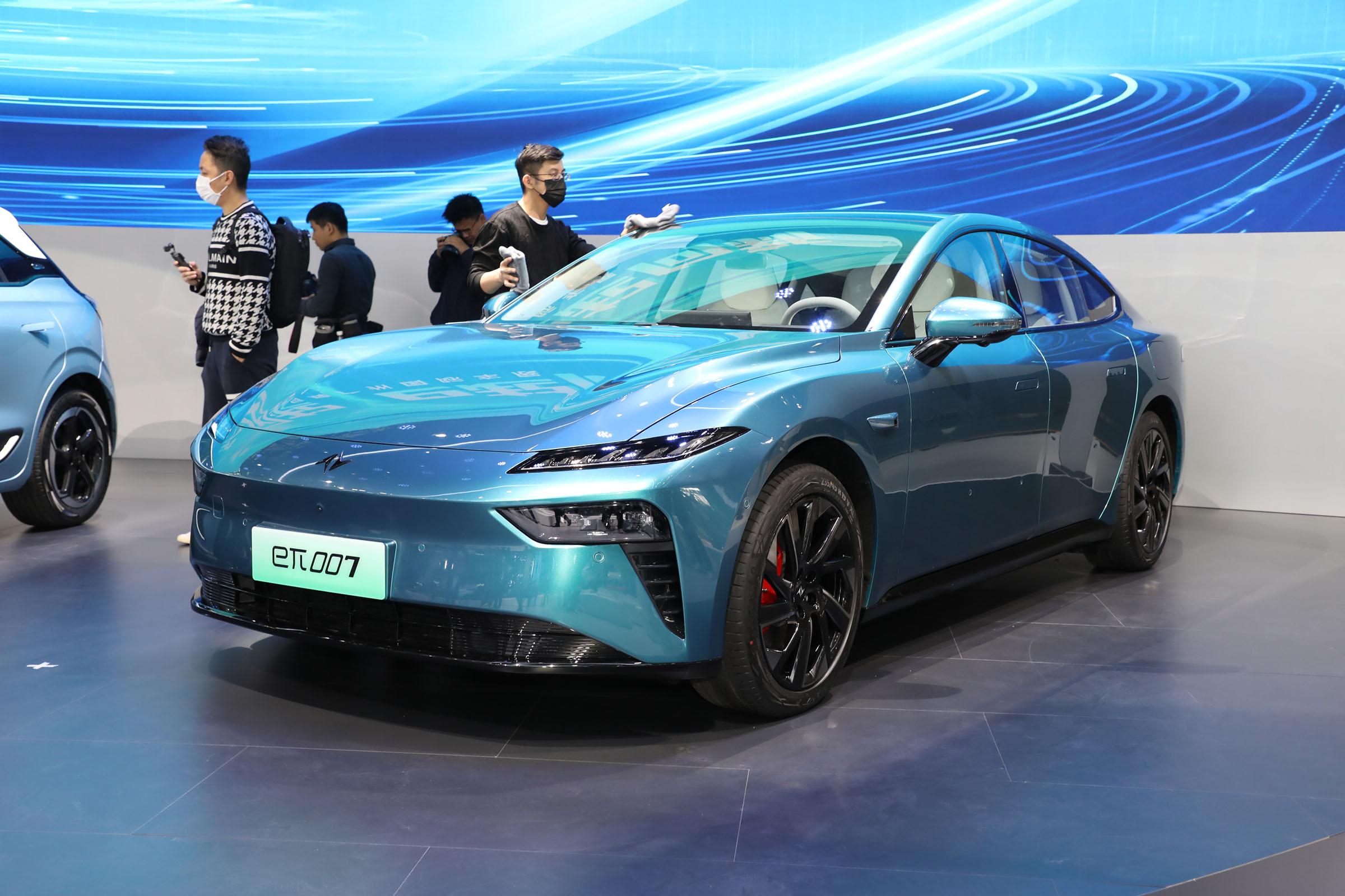 eπ 007 2024款 540四驱Max版图片_东风奕派_10/101张图片_汽车车展图库_懂车帝