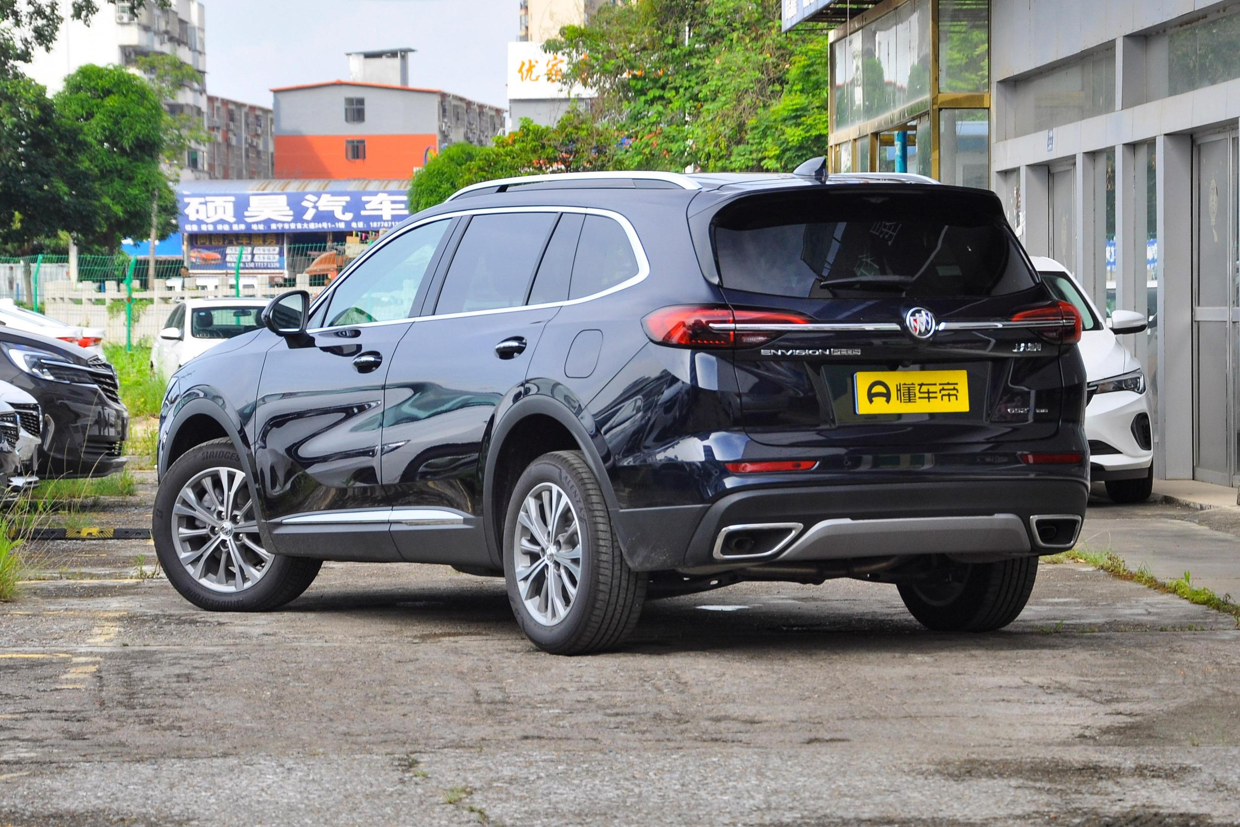 昂科威 2022款 昂科威Plus 652T 五座四驱豪华型图片_别克_2/62张图片_汽车外观图库_懂车帝