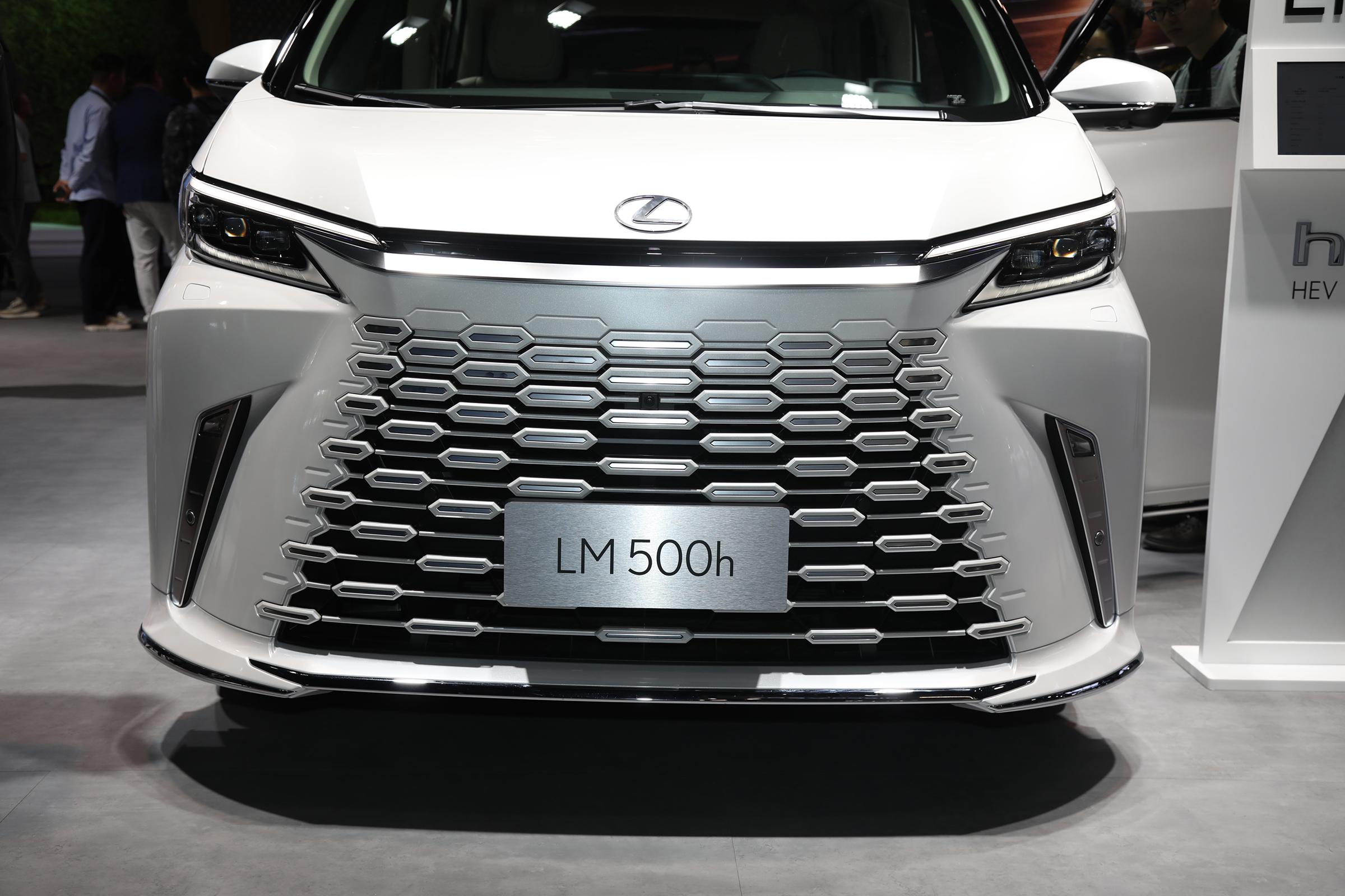 雷克萨斯LM 2023款 500h DIRECT4 六座尊崇版图片_雷克萨斯_8/61张图片_汽车车展图库_懂车帝