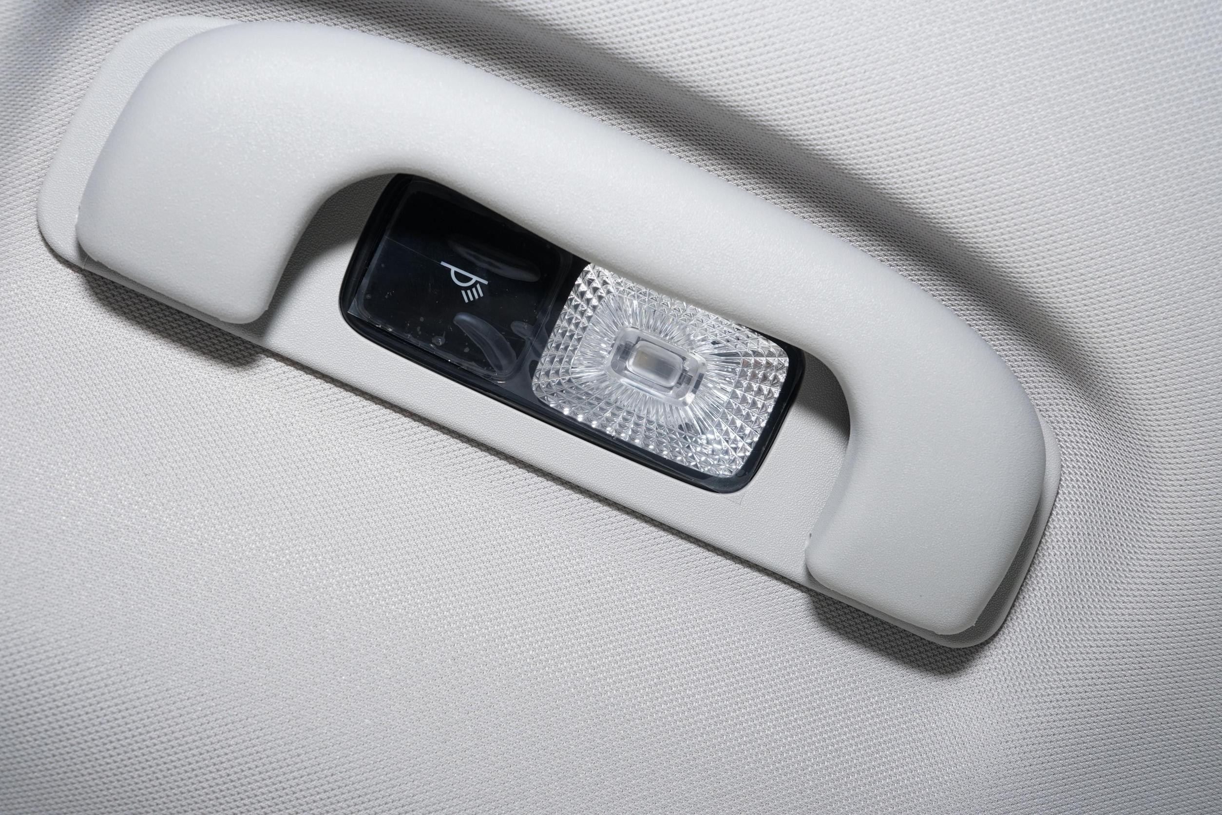 荣威iMAX8 2023款 400TGI 越享版图片_荣威_32/88张图片_汽车空间图库_懂车帝