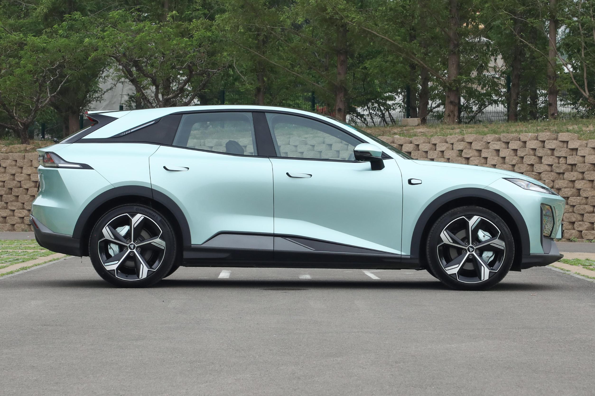 深蓝S7 2023款 620Max 纯电版图片_深蓝汽车_1/110张图片_汽车外观图库_懂车帝