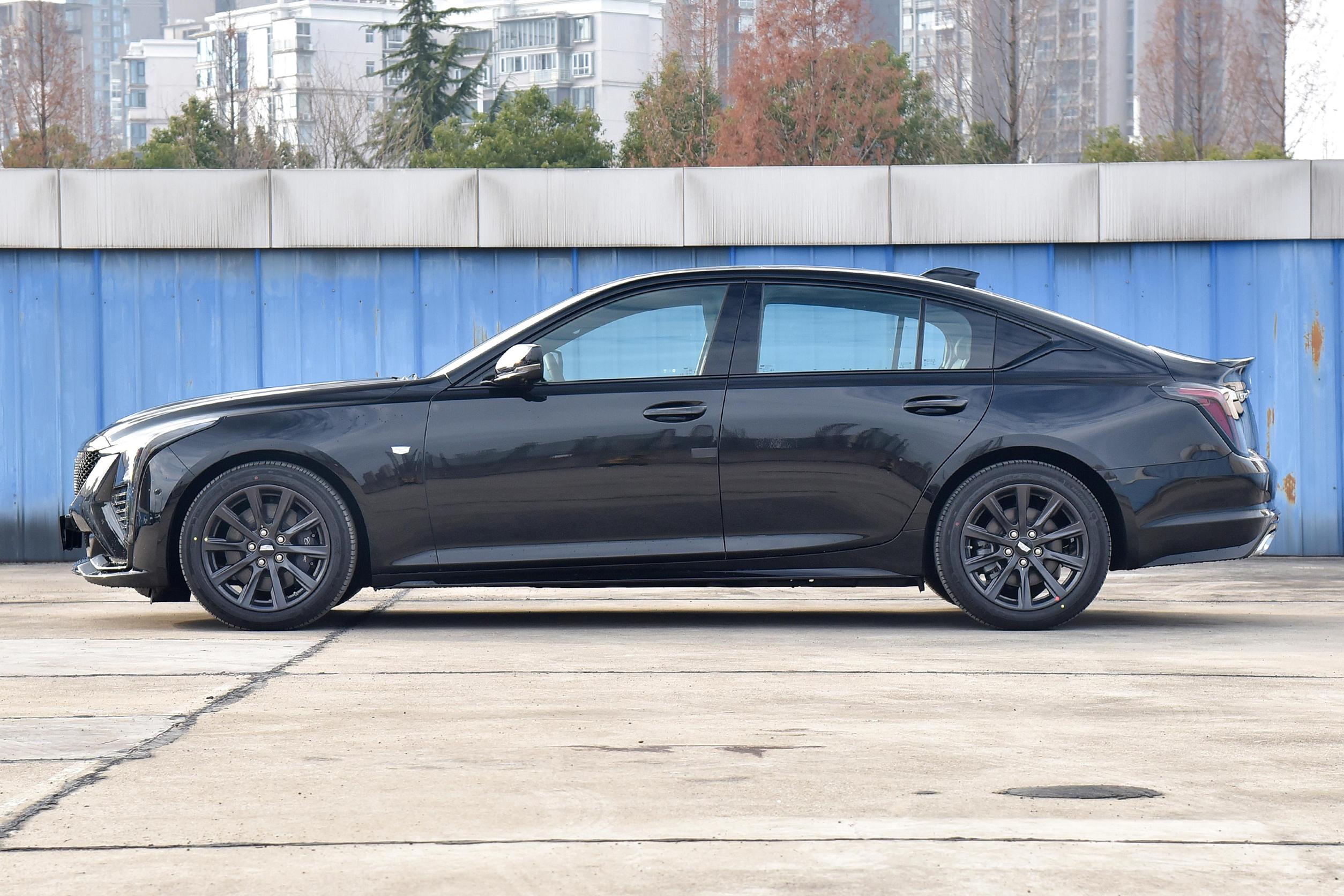 凯迪拉克CT5 2024款 28T 尊贵型图片_凯迪拉克_22/209张图片_汽车外观图库_懂车帝