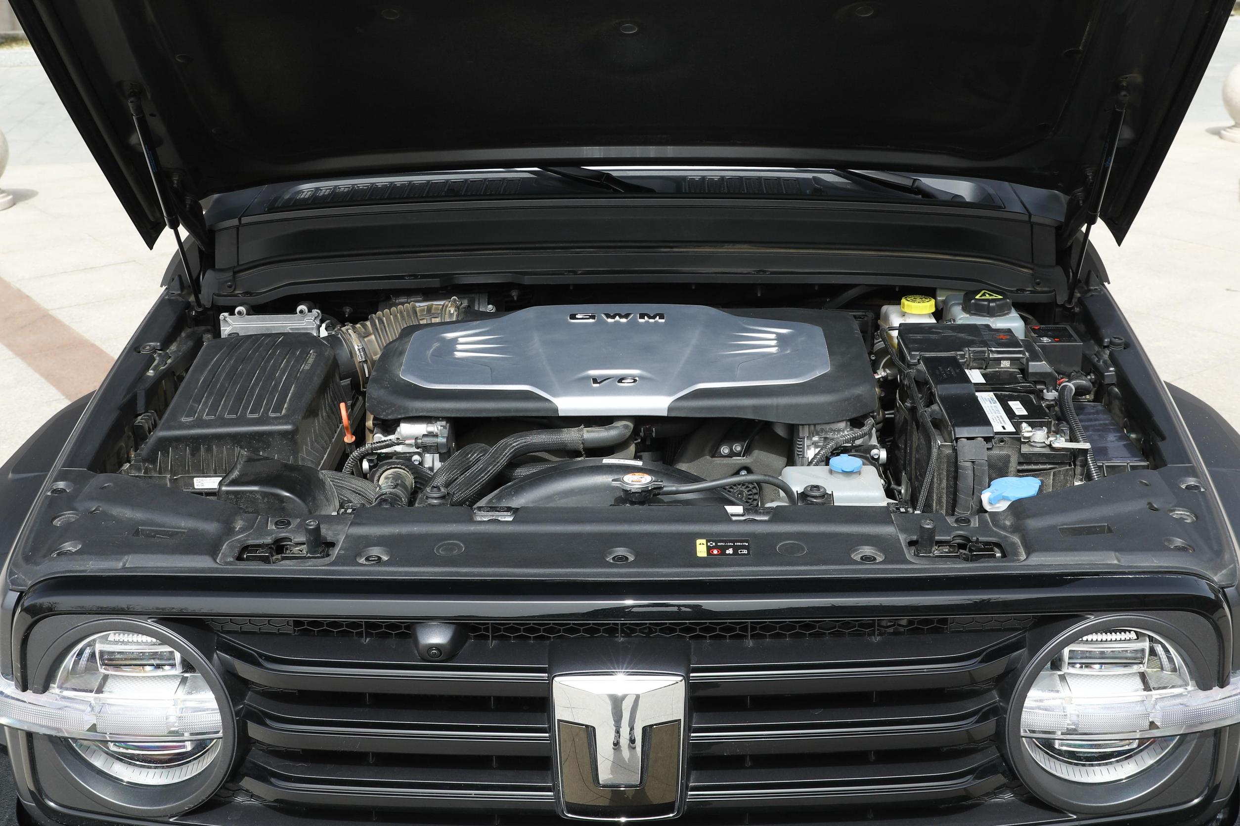 坦克300 2024款 330 3.0T V6图片_坦克_2/77张图片_汽车外观图库_懂车帝