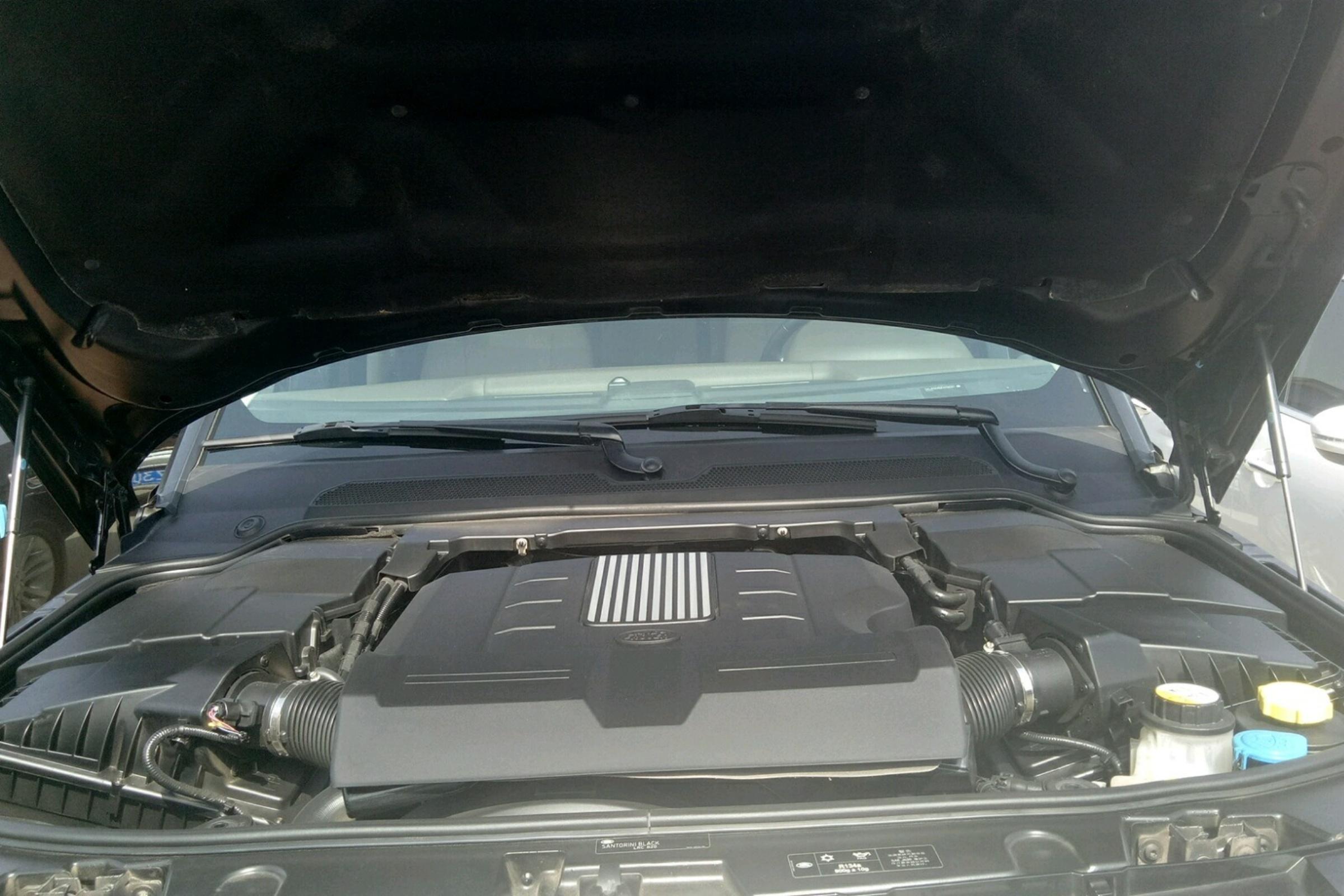 发现 2015款 3.0 V6 SC HSE Luxury图片_路虎_3/10张图片_汽车外观图库_懂车帝