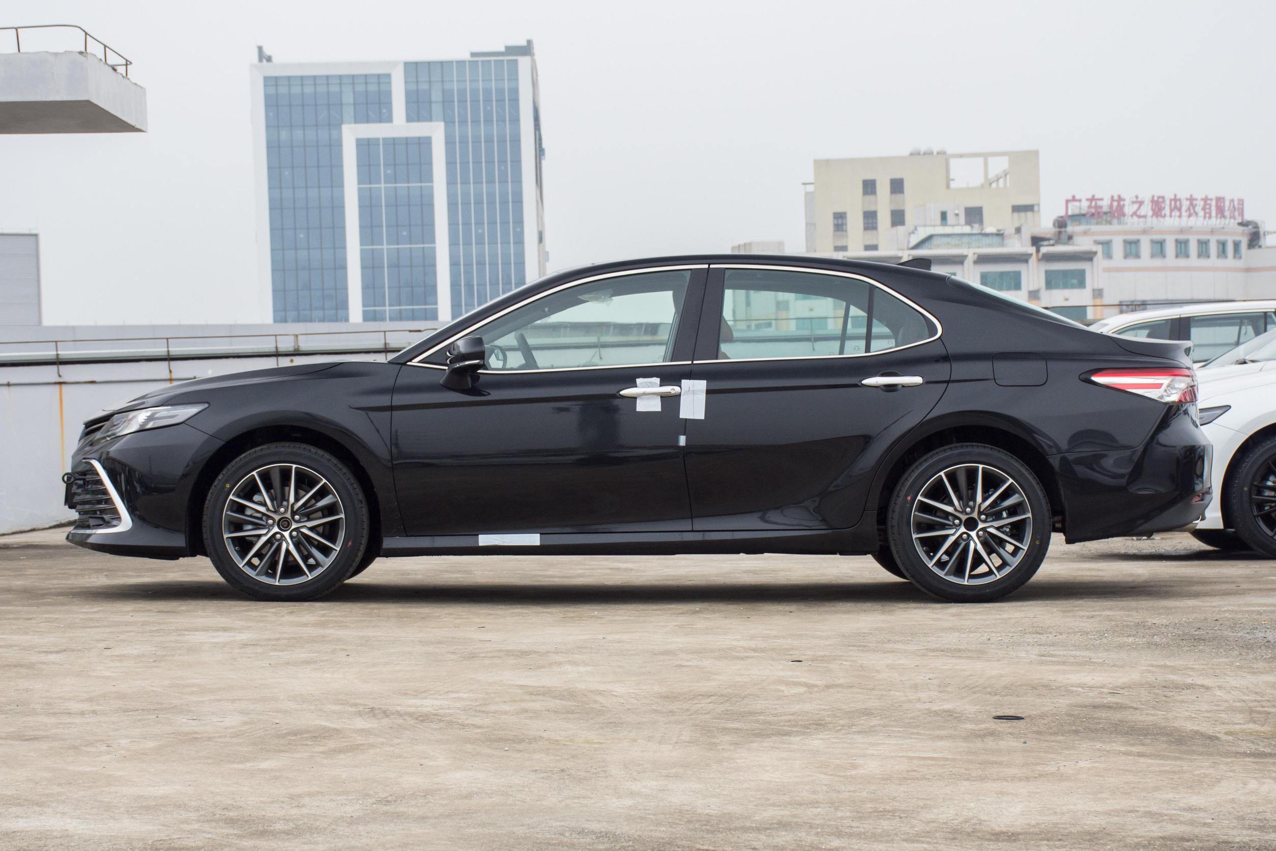 凯美瑞 2023款 2.5Q 旗舰版图片_丰田_5/60张图片_汽车外观图库_懂车帝