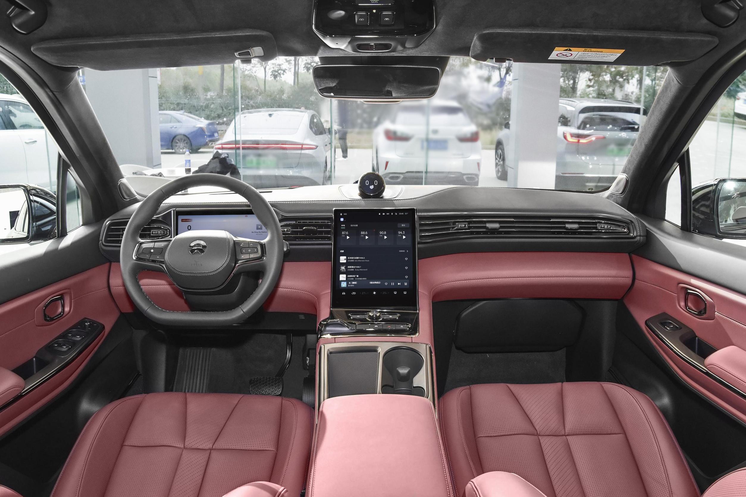蔚来ES8 2022款 580KM 签名版 六座图片_蔚来_10/77张图片_汽车内饰图库_懂车帝