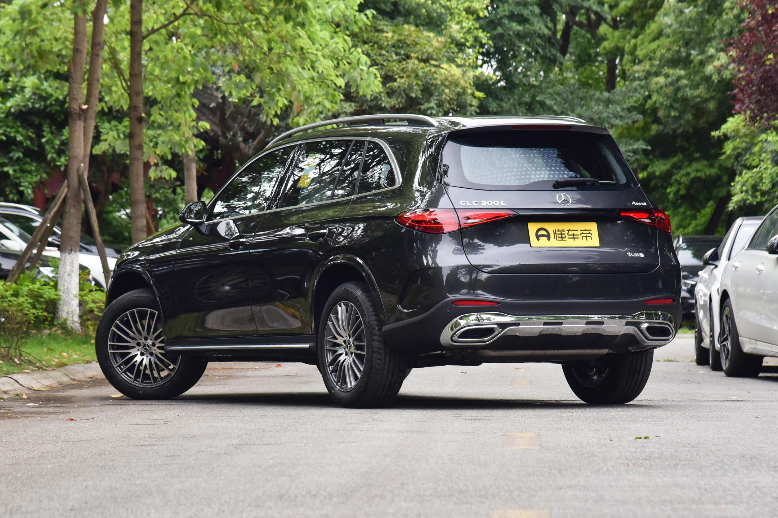 奔驰GLC 2023款 GLC 300 L 4MATIC 动感型 7座图片_奔驰_20/52张图片_汽车外观图库_懂车帝