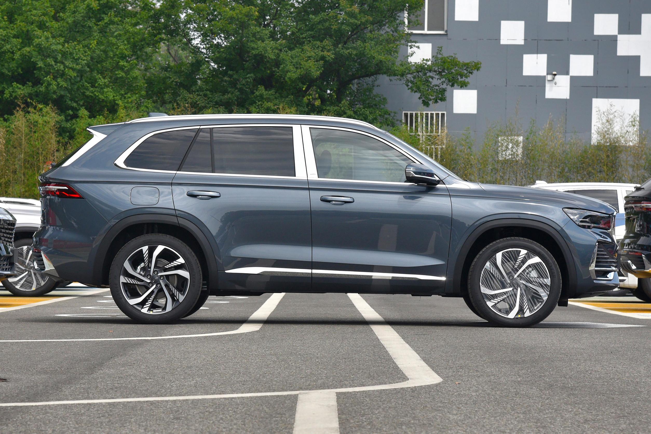 星越L 2023款 2.0TD 高功自动两驱旗舰型图片_吉利汽车_2/169张图片_汽车外观图库_懂车帝