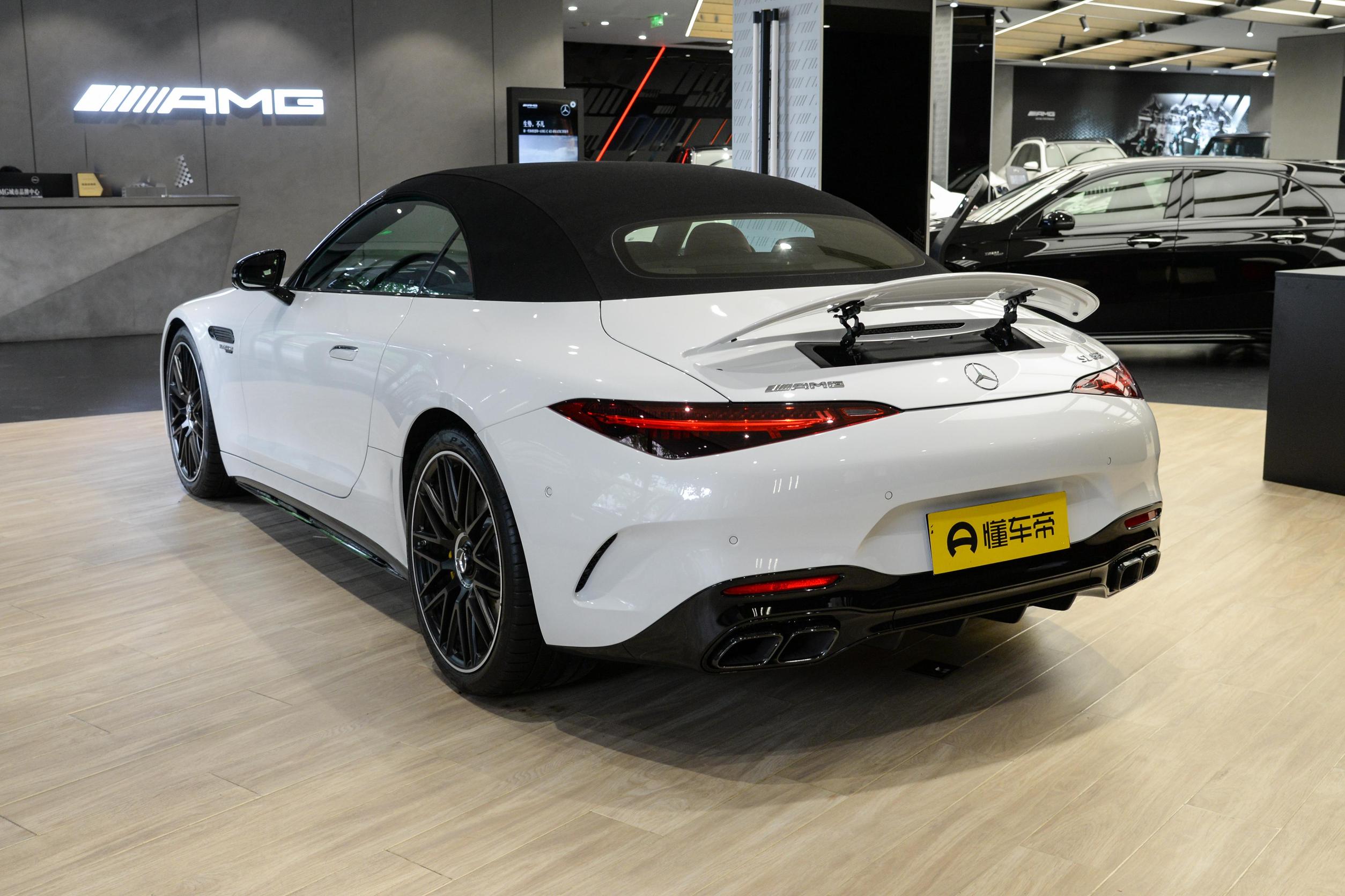 奔驰SL级AMG 2024款 AMG SL 63 4MATIC+图片_奔驰_9/164张图片_汽车外观图库_懂车帝