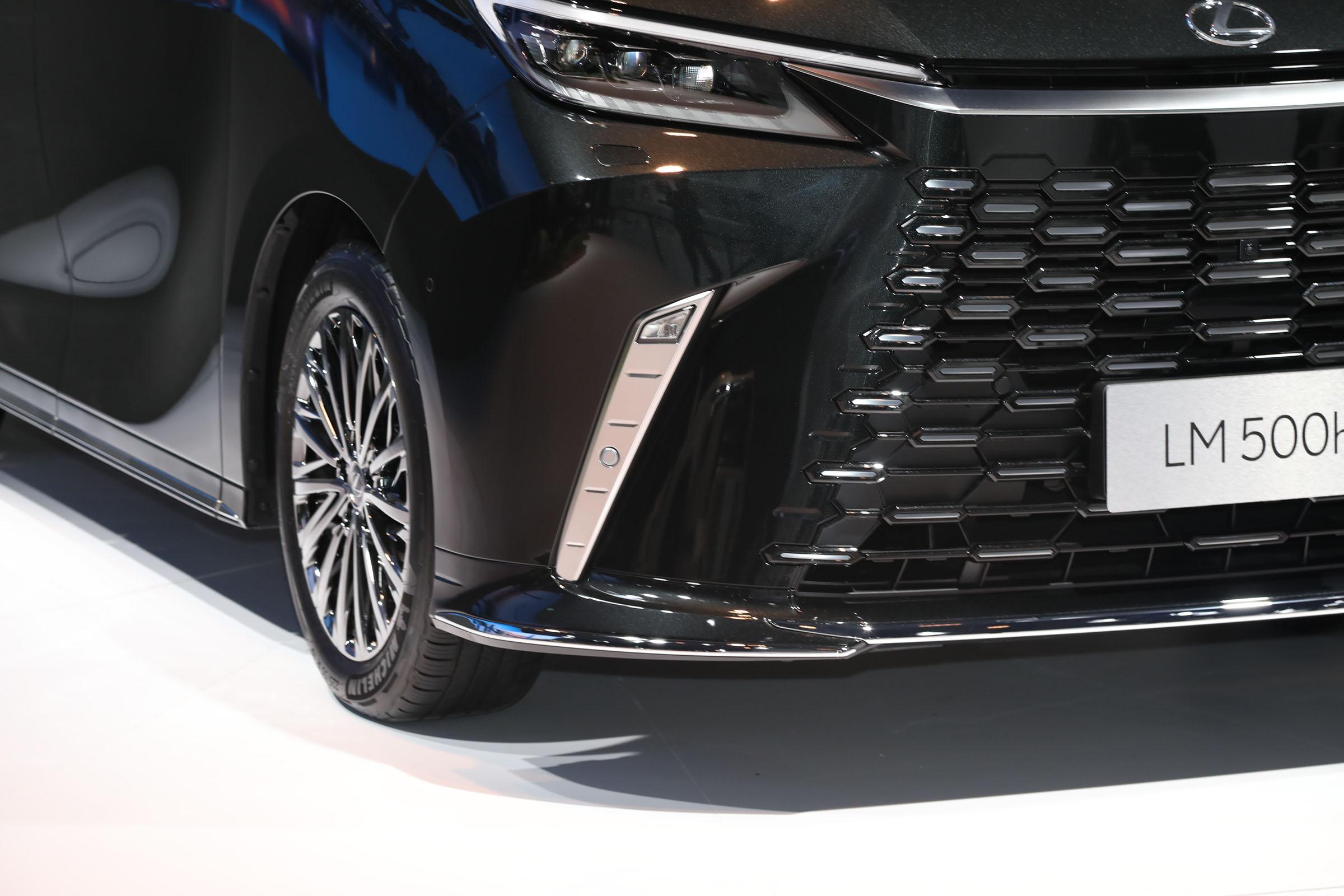 雷克萨斯LM 2023款 500h DIRECT4 四座御世版图片_雷克萨斯_2/32张图片_汽车车展图库_懂车帝