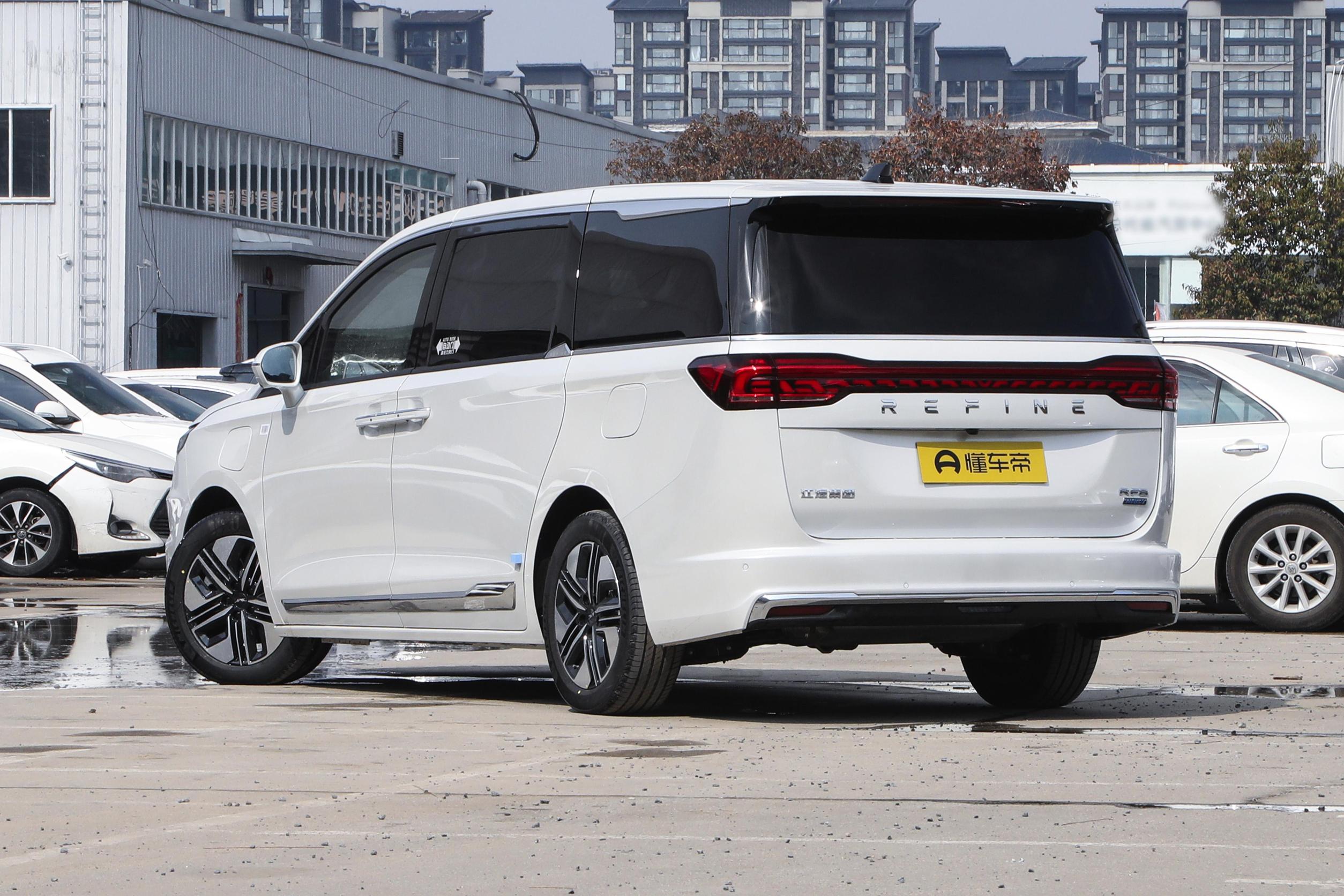瑞风RF8 PHEV 2024款 智聆版 1.5T 150KM 旗舰型图片_江淮瑞风_21/160张图片_汽车外观图库_懂车帝