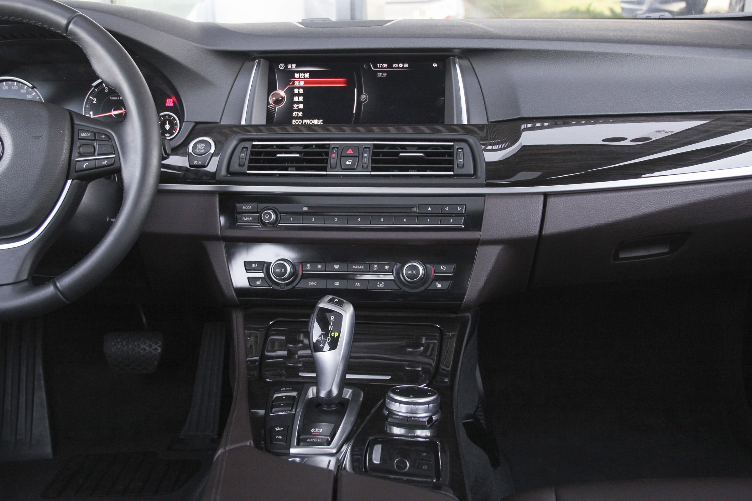 宝马5系 2017款 528Li xDrive豪华设计套装图片_宝马_1/28张图片_汽车内饰图库_懂车帝
