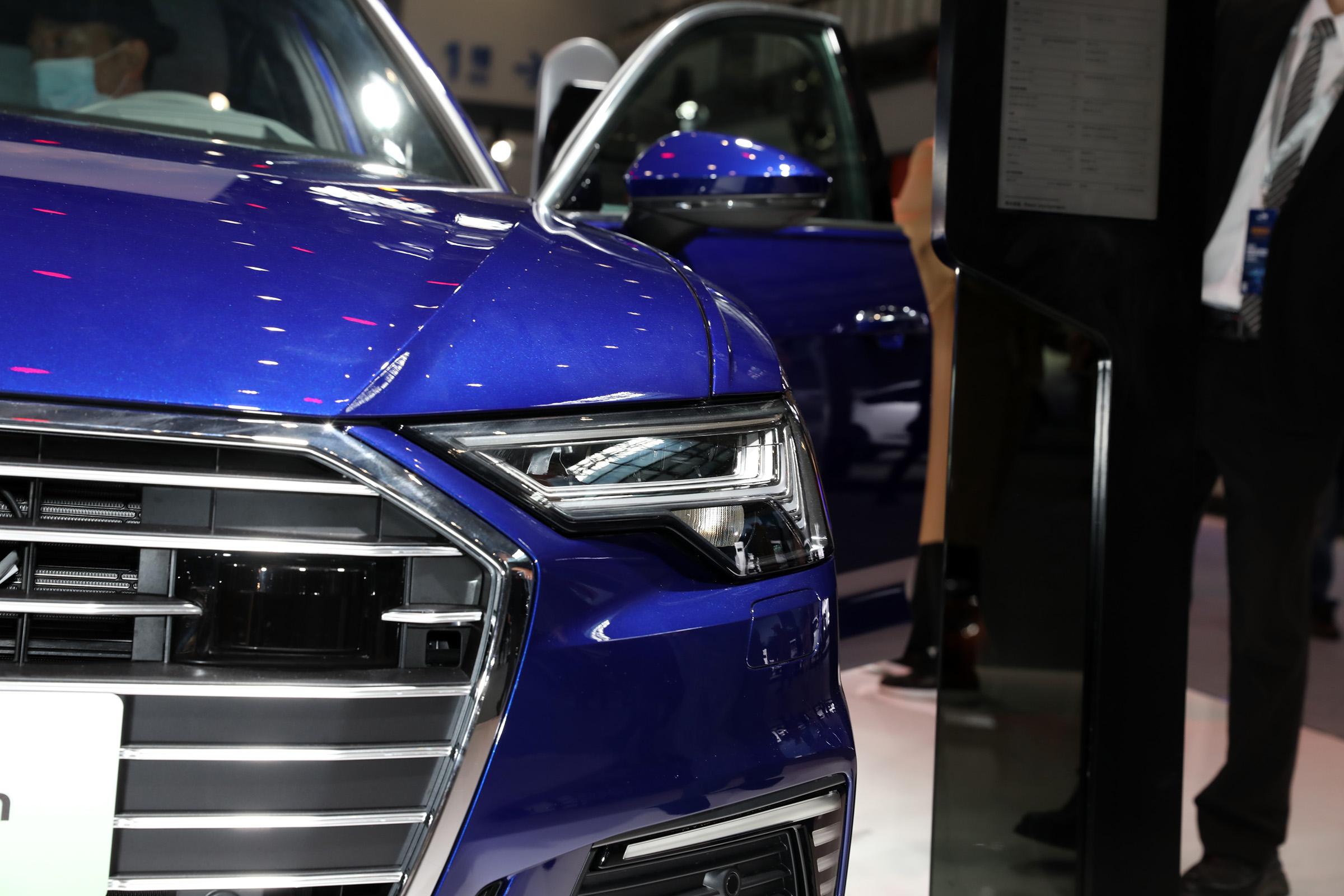 奥迪A6L PHEV 2022款 55 TFSI e quattro图片_奥迪_4/65张图片_汽车车展图库_懂车帝