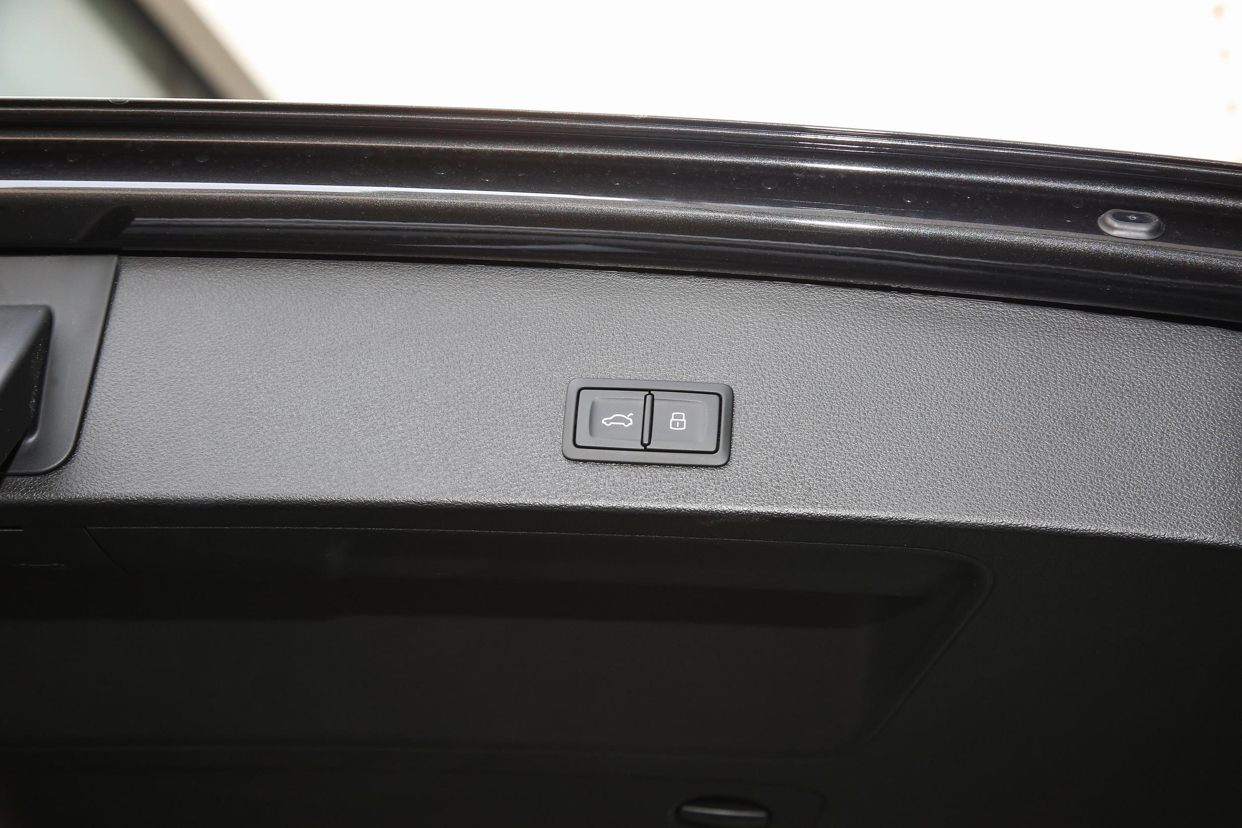 奥迪Q2L e-tron 2022款 纯电智享型图片_奥迪_61/201张图片_汽车空间图库_懂车帝