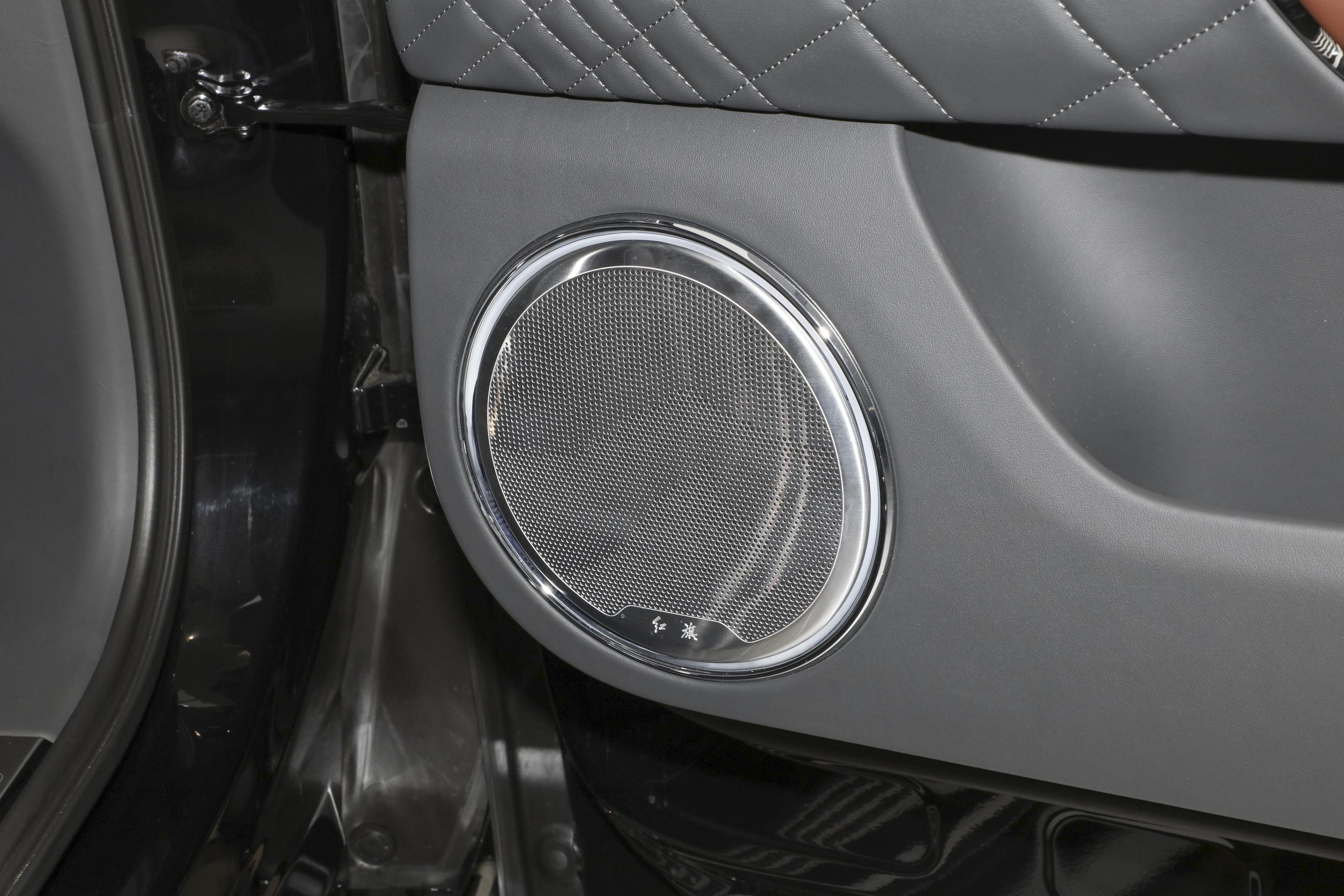 红旗LS7 2022款 4.0T 6座典雅旗航版图片_红旗_35/62张图片_汽车空间图库_懂车帝