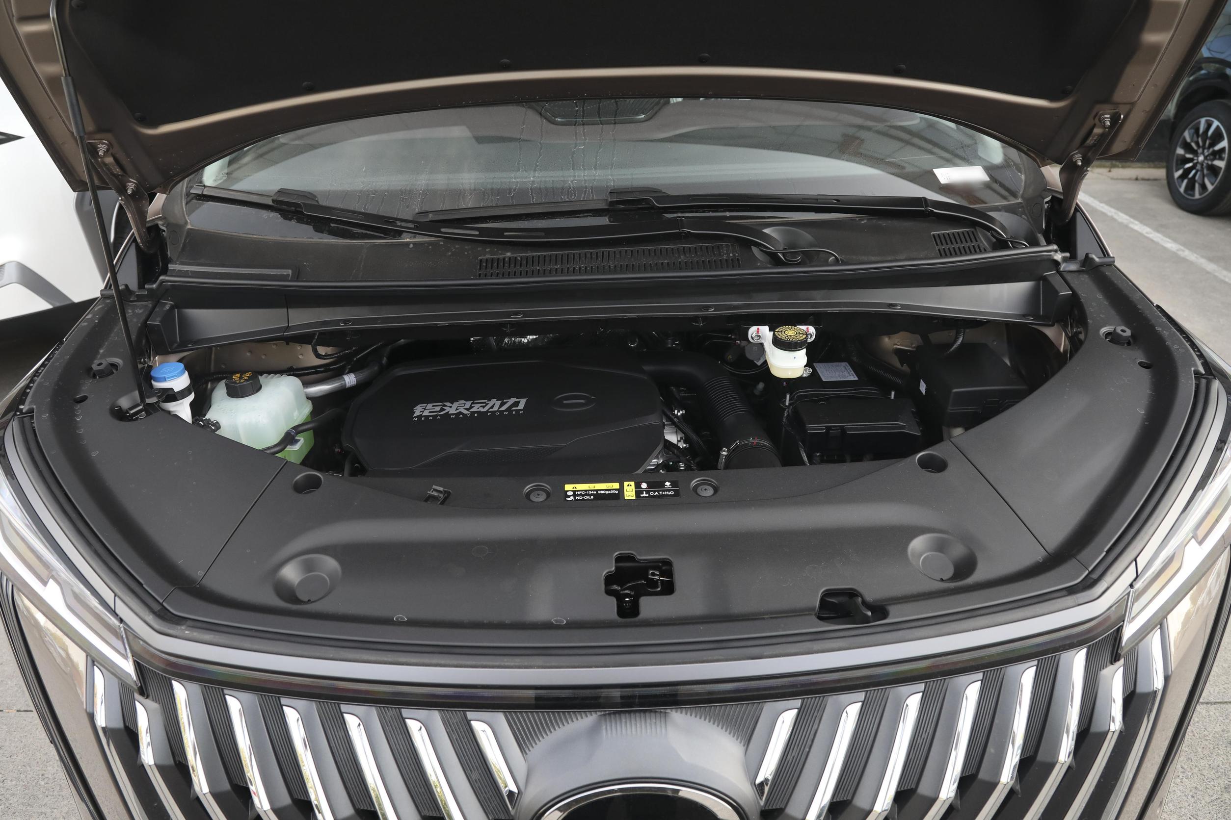 传祺M8 2024款 大师系列 2.0TGDI 至尊版图片_广汽传祺_1/122张图片_汽车外观图库_懂车帝