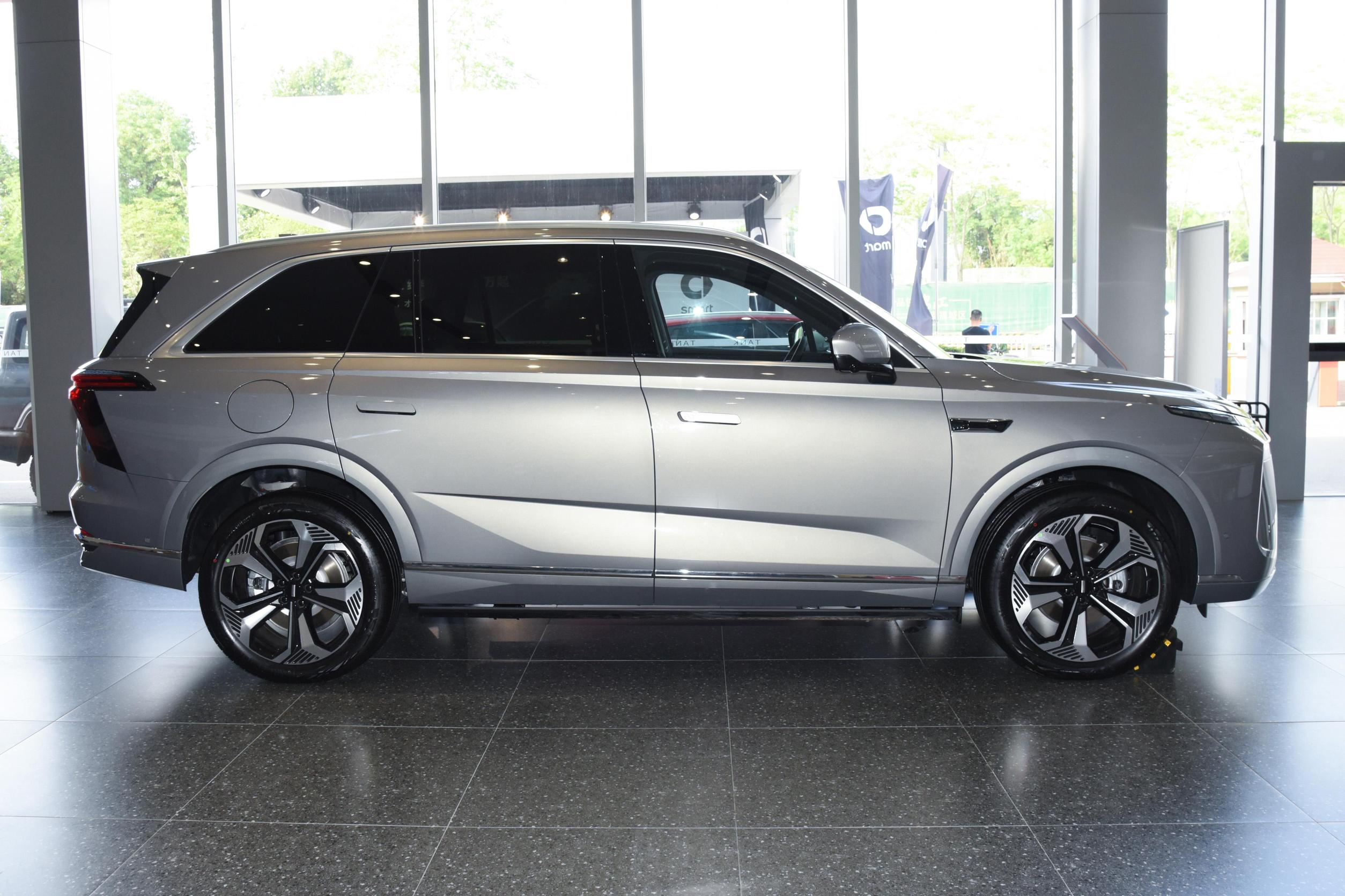 蓝山DHT-PHEV 2023款 四驱超长续航版图片_魏牌_3/219张图片_汽车外观图库_懂车帝