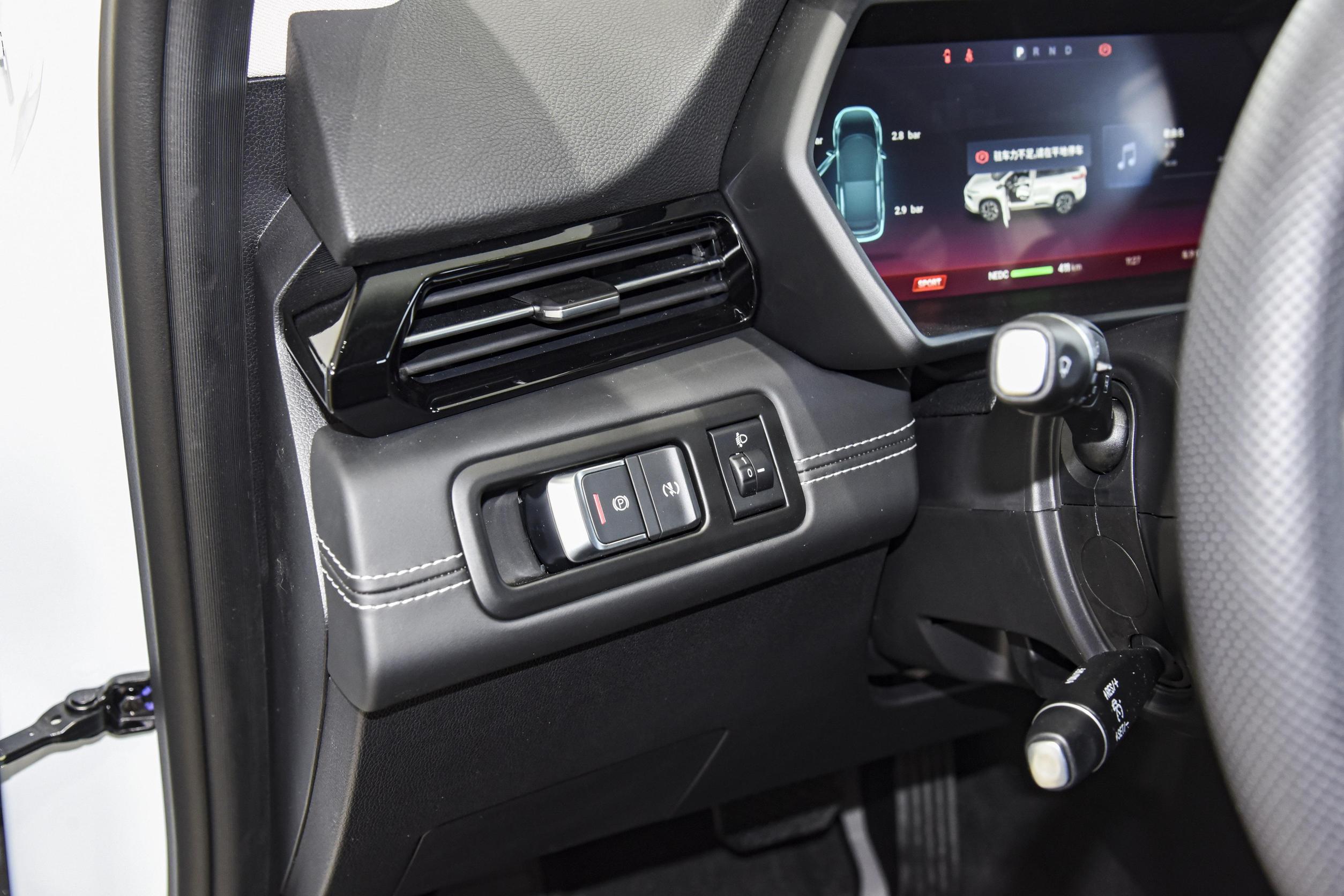 小鹏G3 2022款 G3i 460G+图片_小鹏汽车_5/33张图片_汽车内饰图库_懂车帝